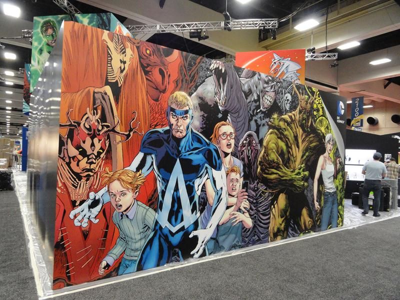Comic Con Images of the Convention Floor Including IRON MAN 3, THE ...