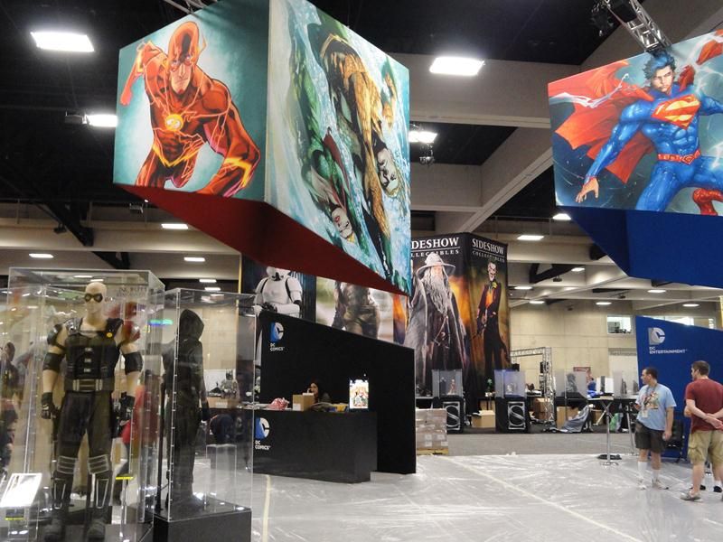 Comic Con Images of the Convention Floor Including IRON MAN 3, THE ...