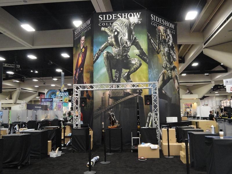 Comic Con Images of the Convention Floor Including IRON MAN 3, THE ...