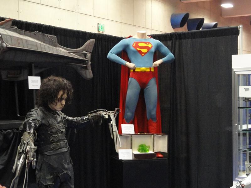 Comic Con Images of the Convention Floor Including IRON MAN 3, THE ...