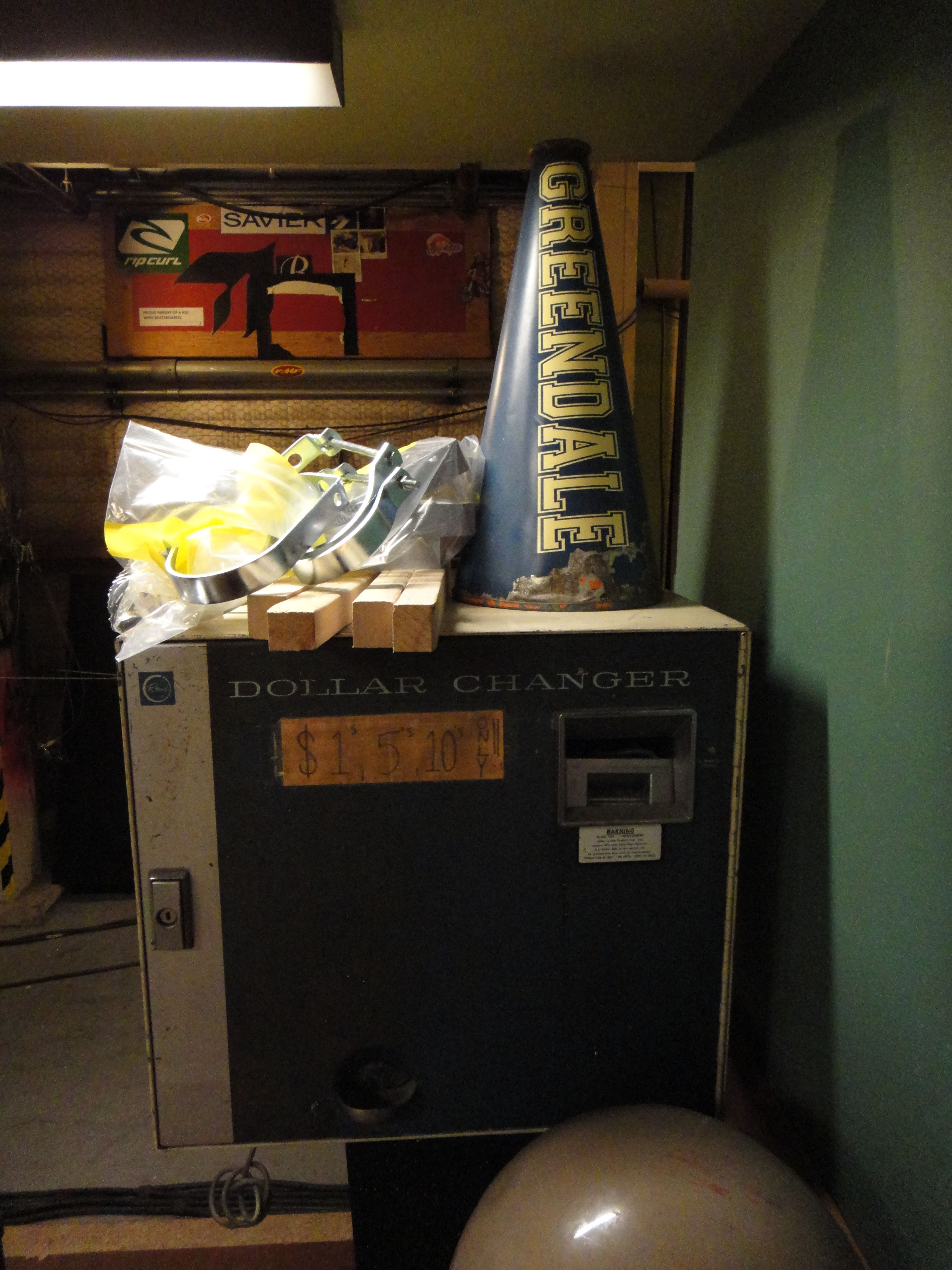 COMMUNITY Set Photos