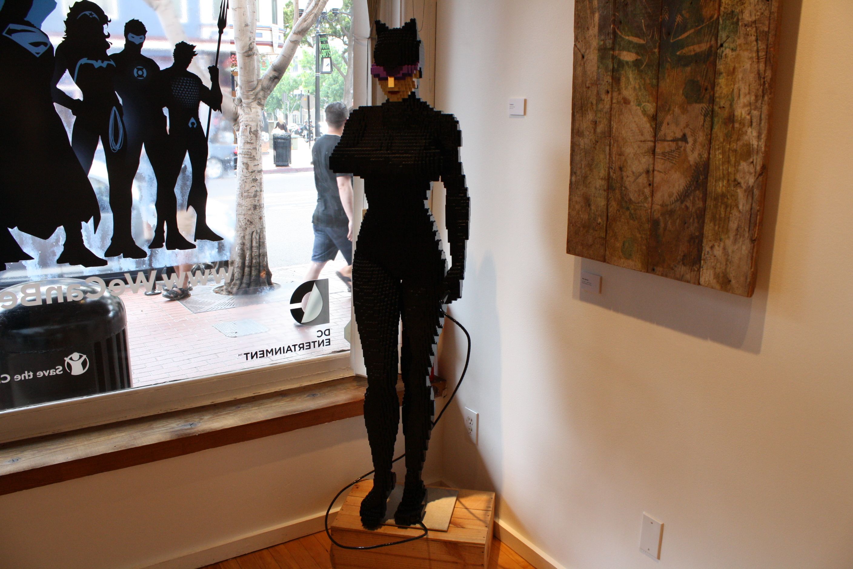 Comic-Con: DARKNESS & LIGHT Art Show