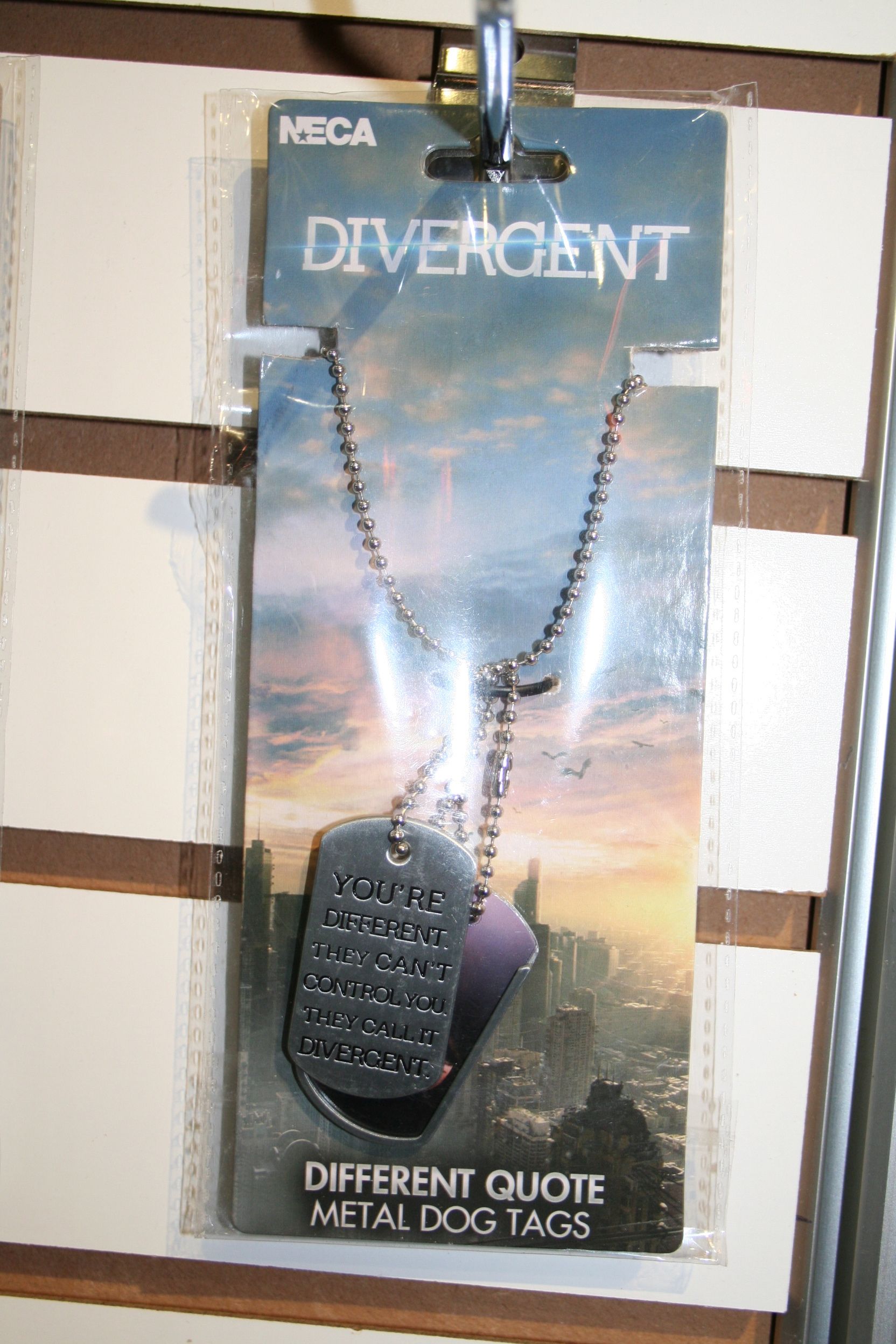 Pictures of the NECA Toys/Action Figures for DIVERGENT, PACIFIC RIM ...