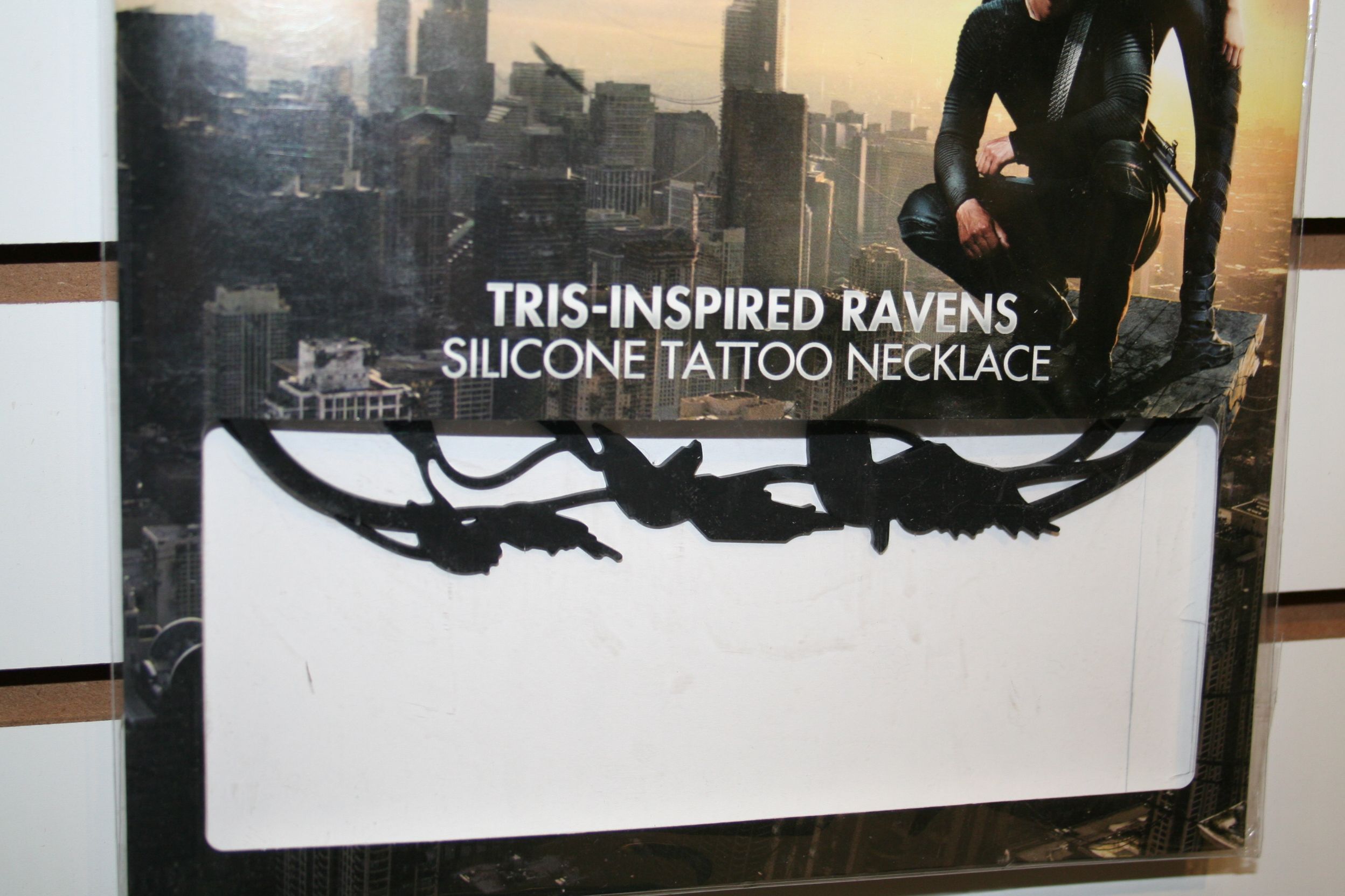 Pictures of the NECA Toys/Action Figures for DIVERGENT, PACIFIC RIM ...