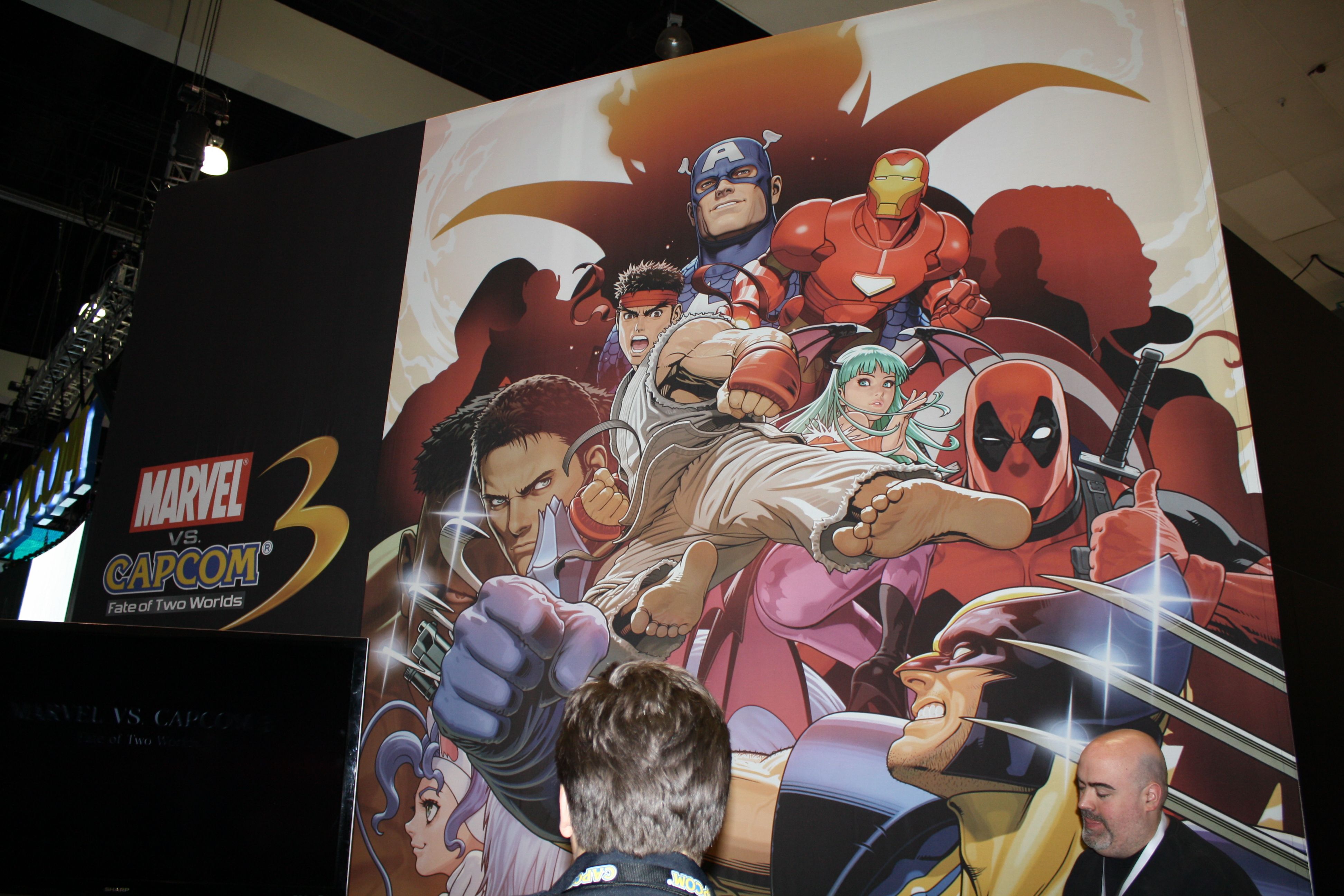 E3 2010 Images Booth Babes, TRON Controllers, and Nintendo, Sony, Xbox ...