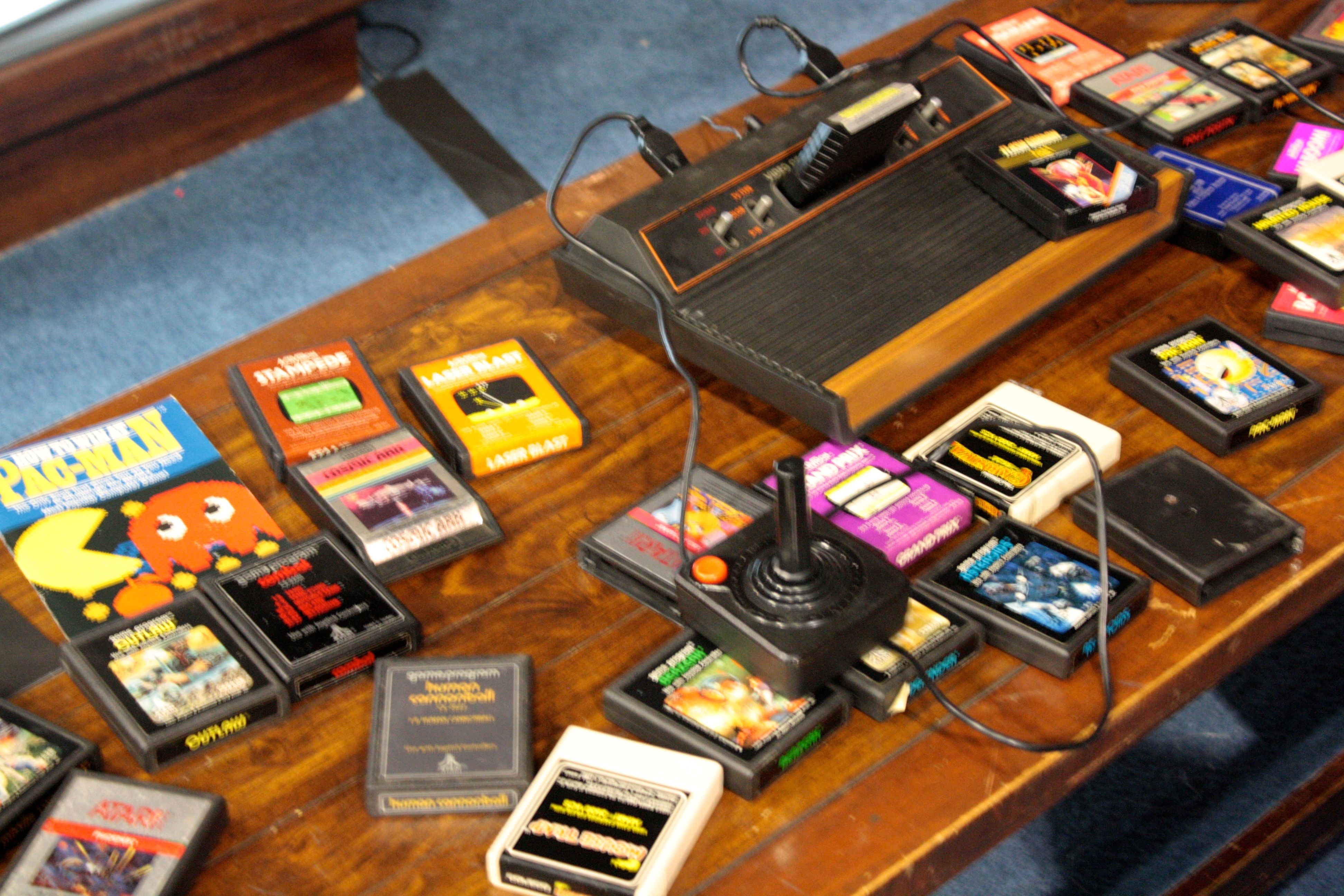 E3 2014 Vintage Gaming Collection Images