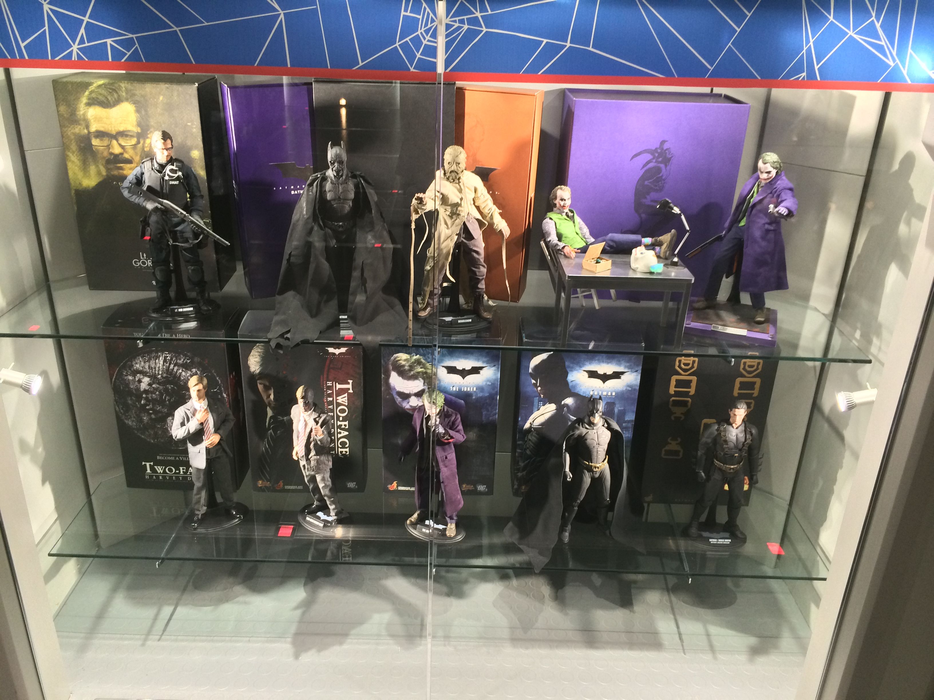 HOT TOYS "Secret Base" Retail Store Images