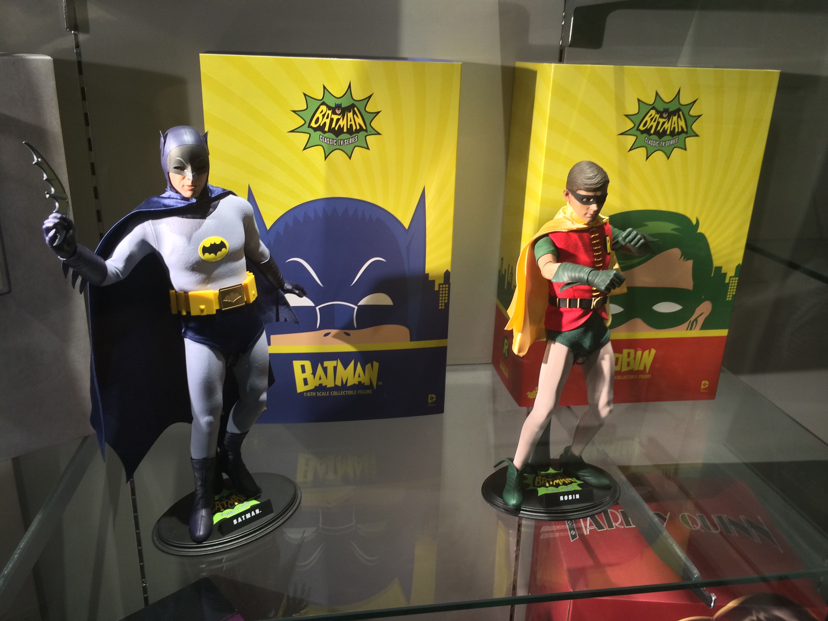 HOT TOYS "Secret Base" Retail Store Images