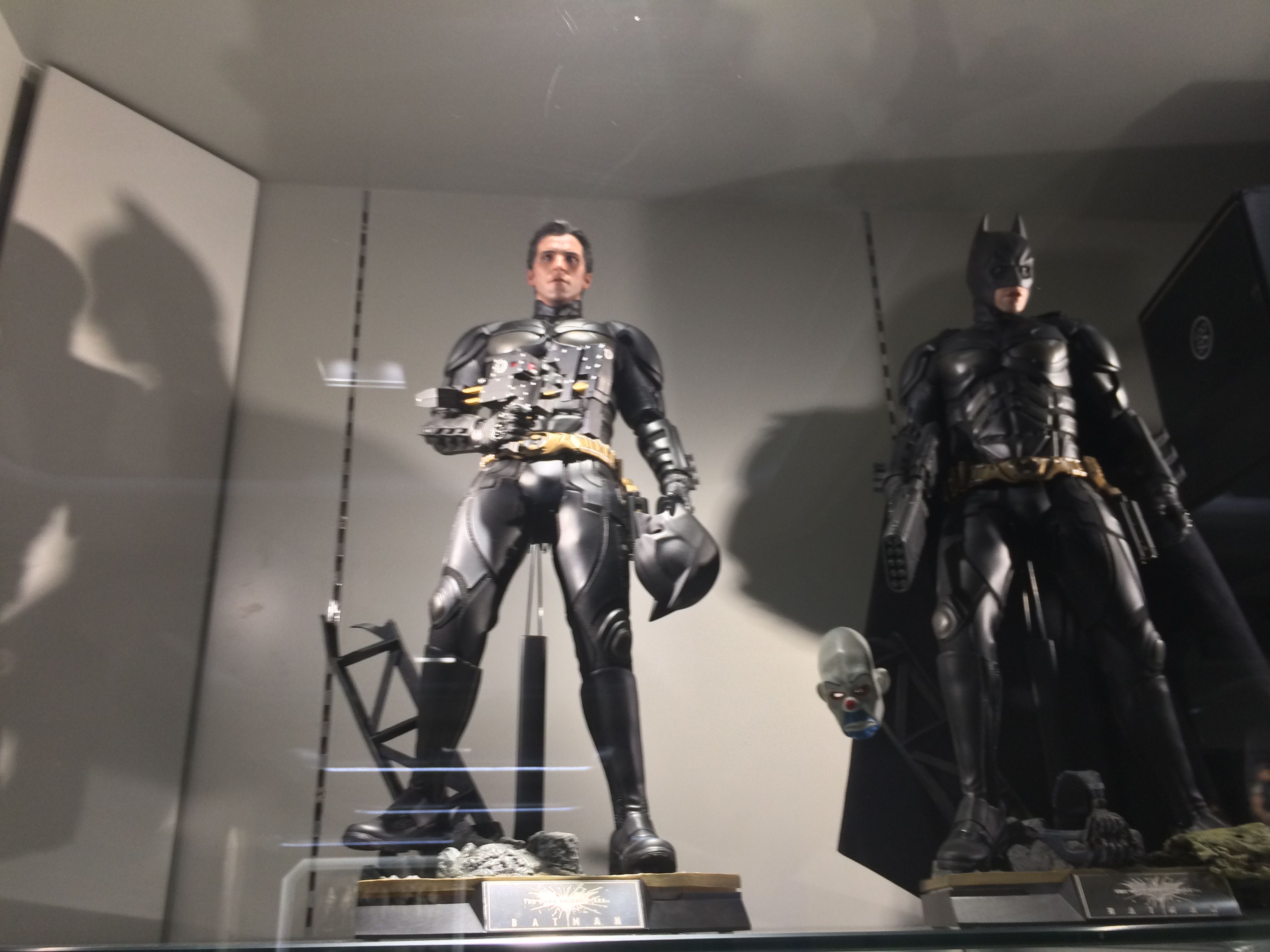 HOT TOYS "Secret Base" Retail Store Images