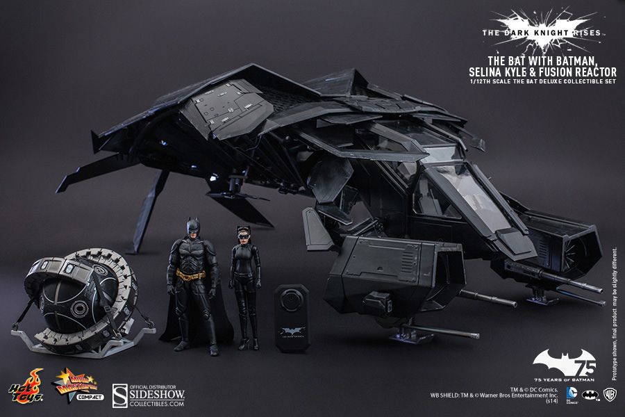 Hot Toys and Sideshow Collectibles Announce The Bat and The Bat Deluxe