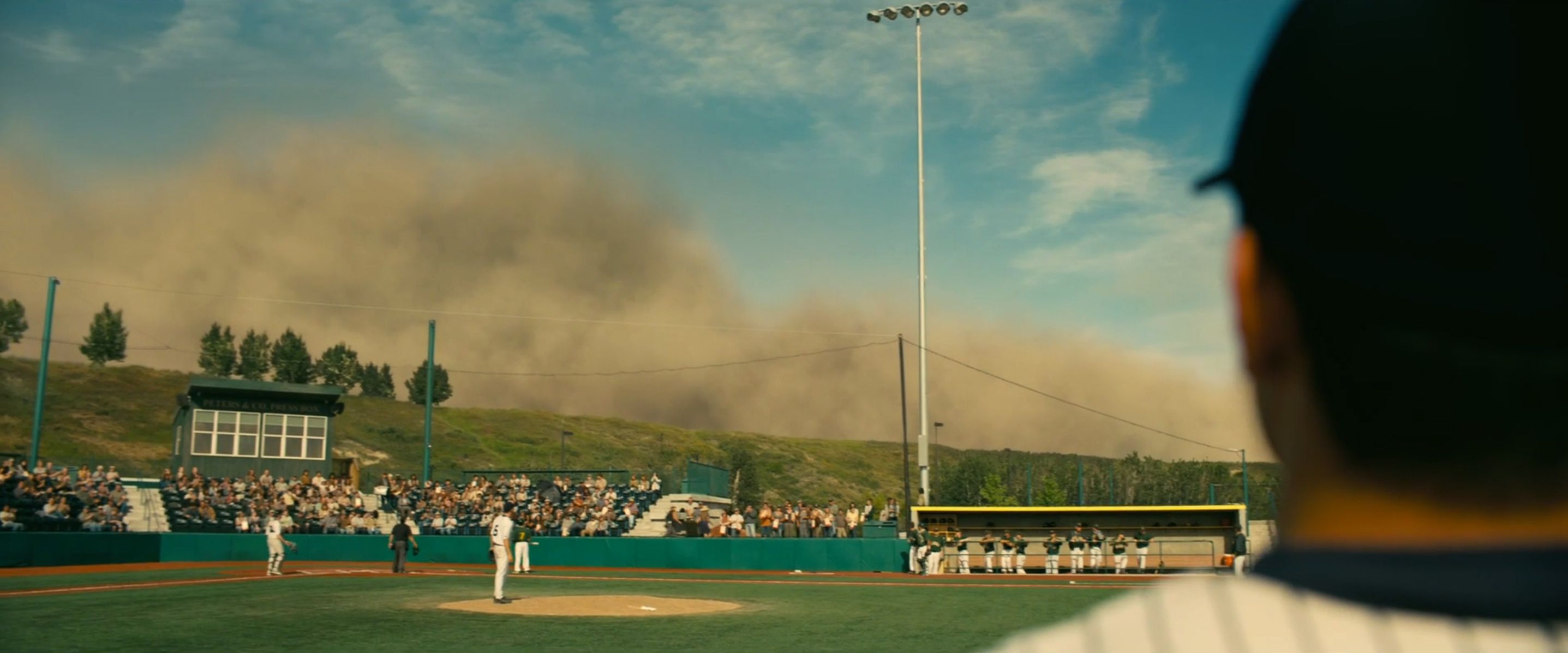 Interstellar Images Detail the World of the Film