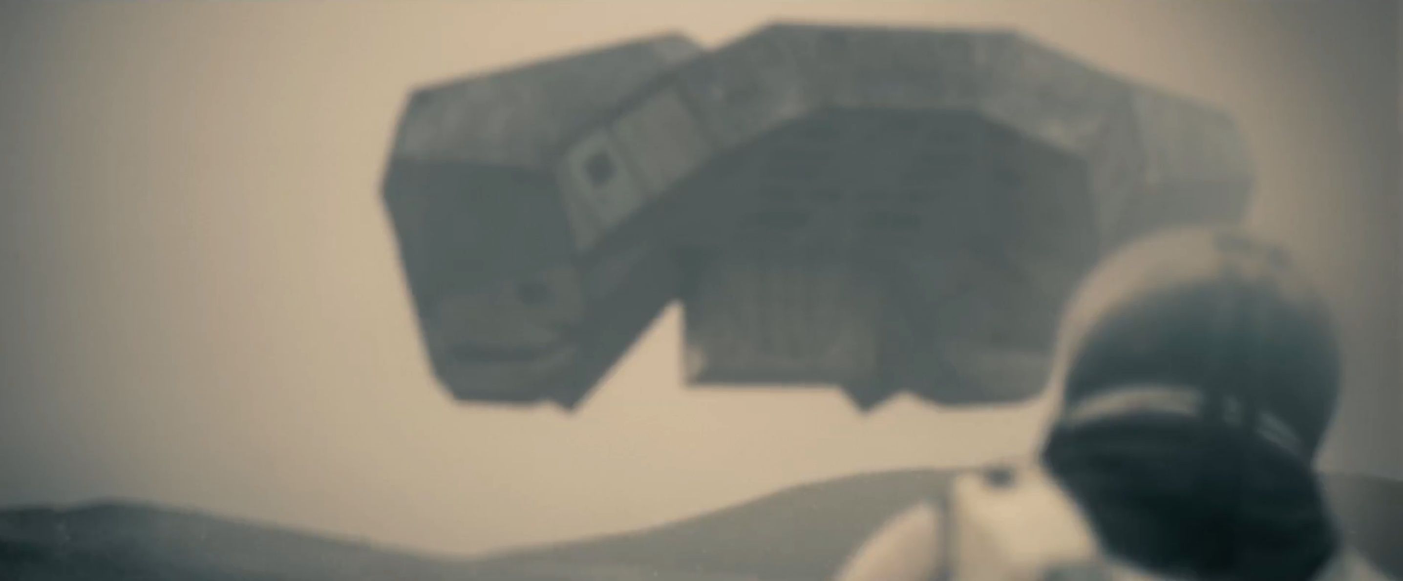 Interstellar Images Detail the World of the Film