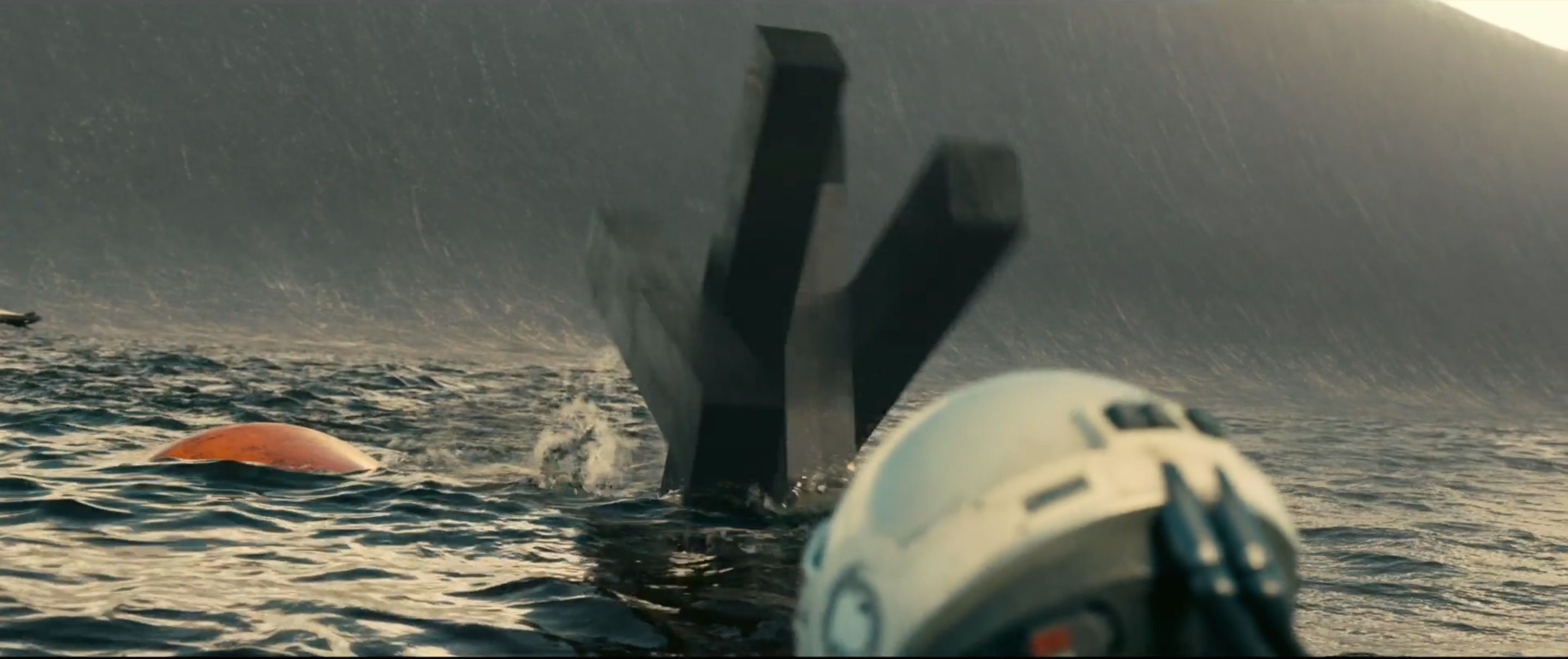 Interstellar Images Detail the World of the Film