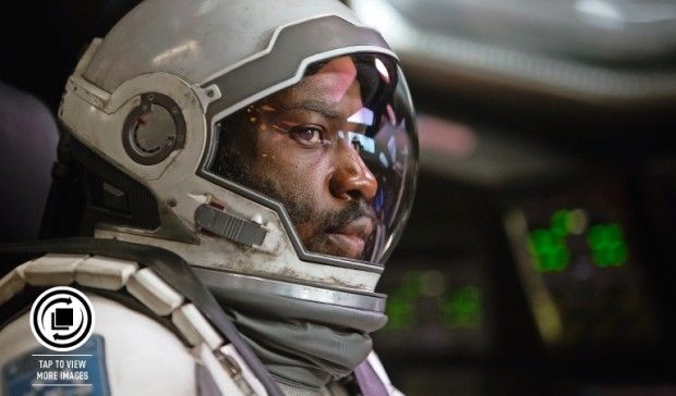Six More INTERSTELLAR Images Released; Runtime Revealed
