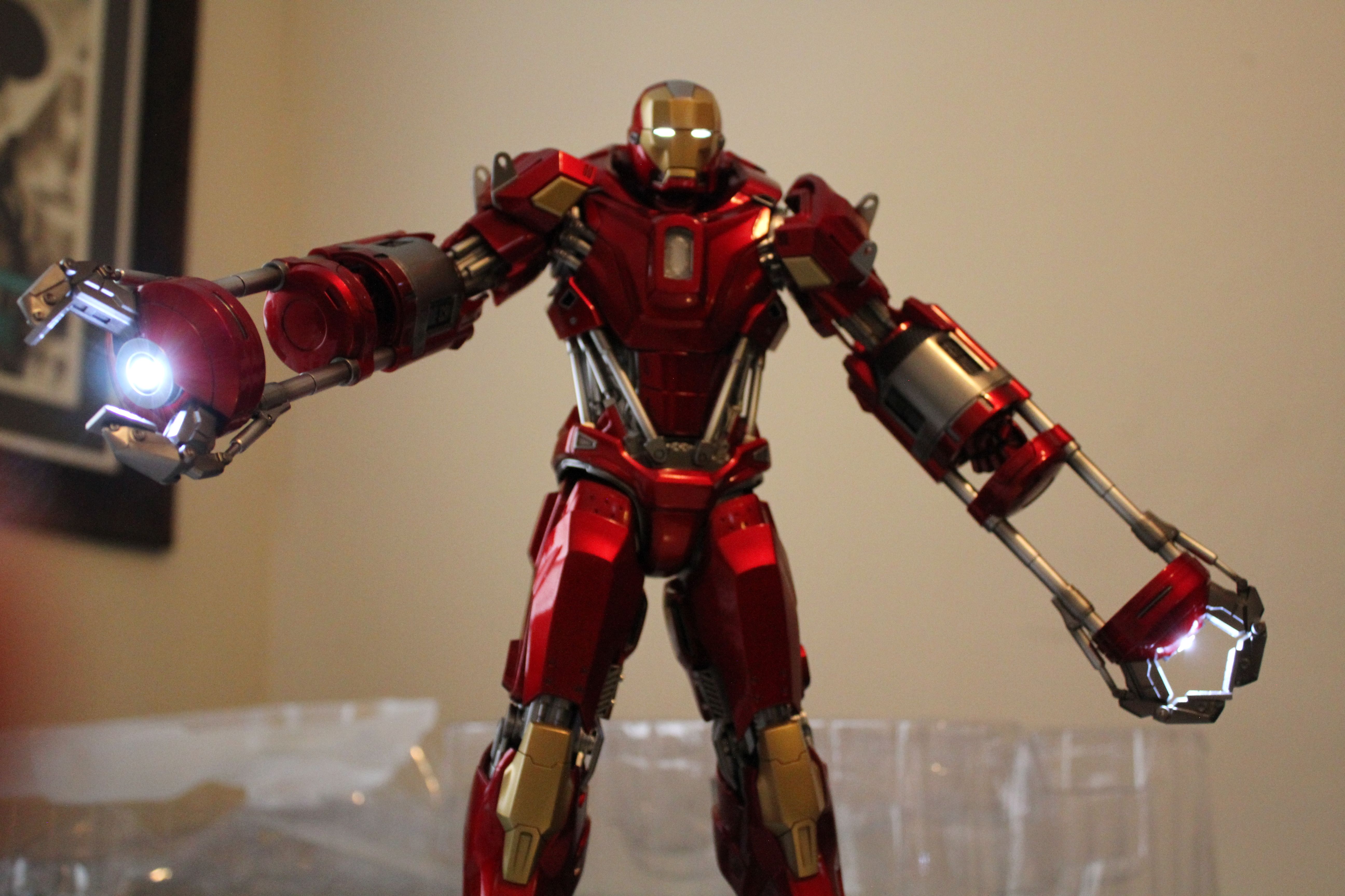 Hot Toys Sideshow IRON MAN MARK XXXV RED SNAPPER