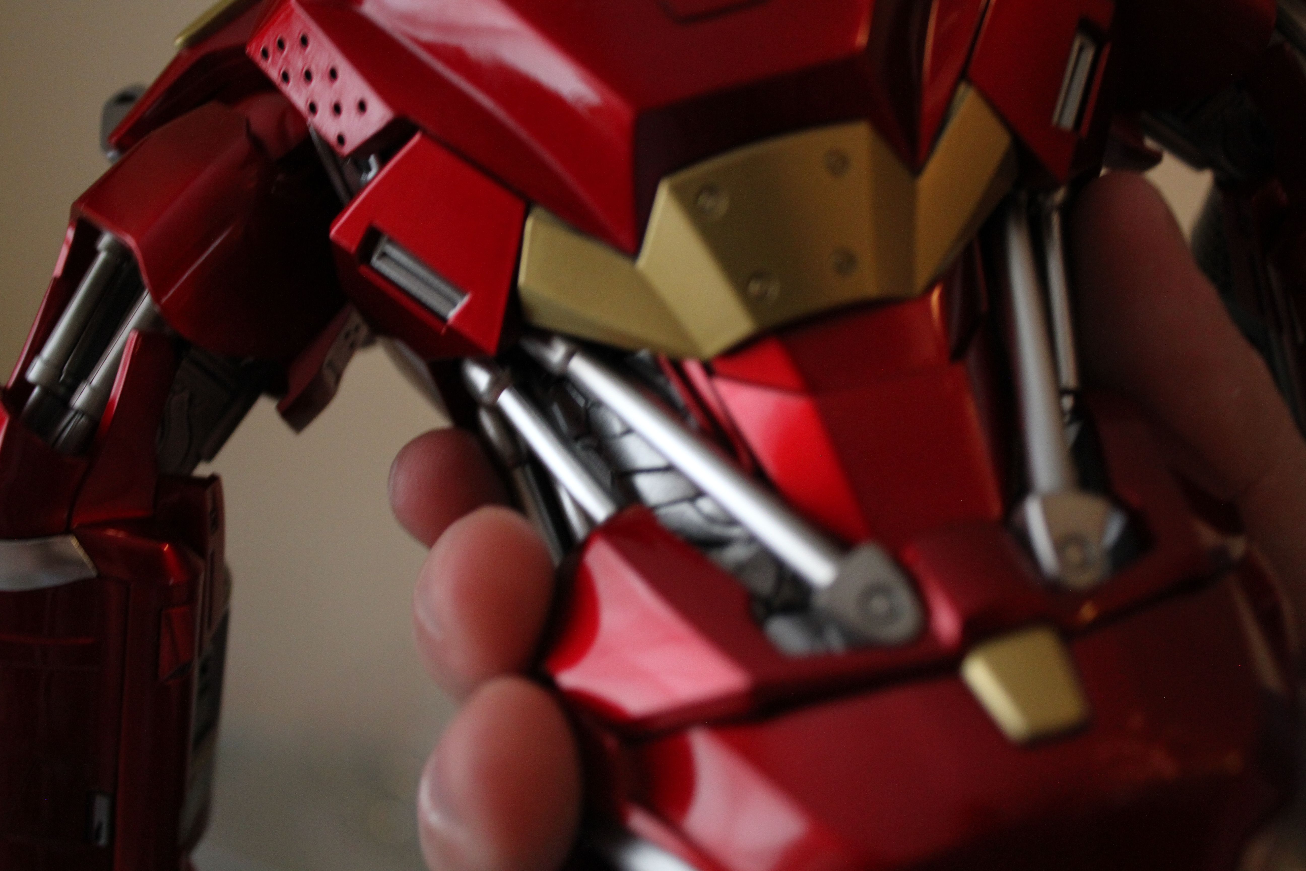 Hot Toys Sideshow IRON MAN MARK XXXV RED SNAPPER