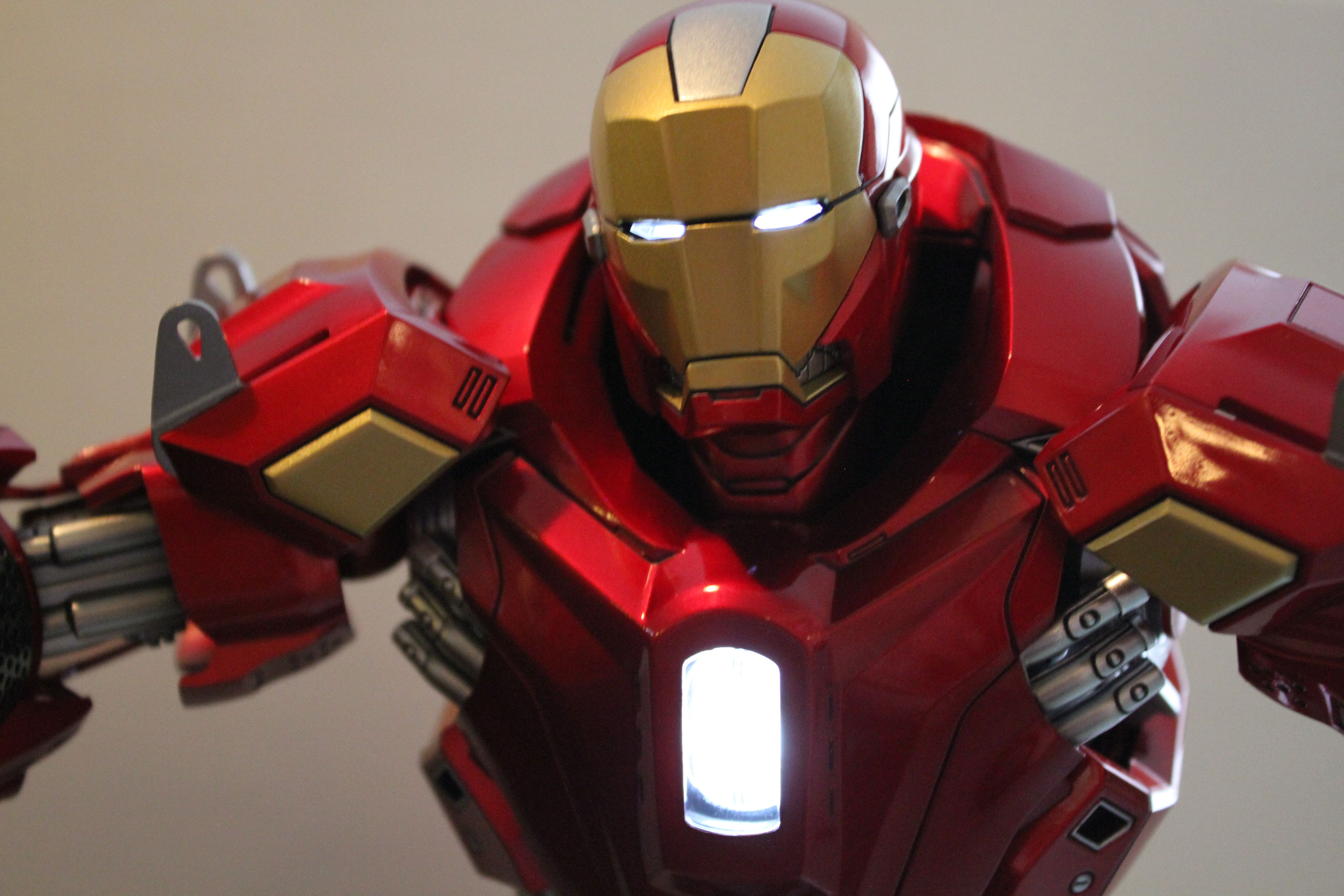 Hot Toys Sideshow IRON MAN MARK XXXV RED SNAPPER