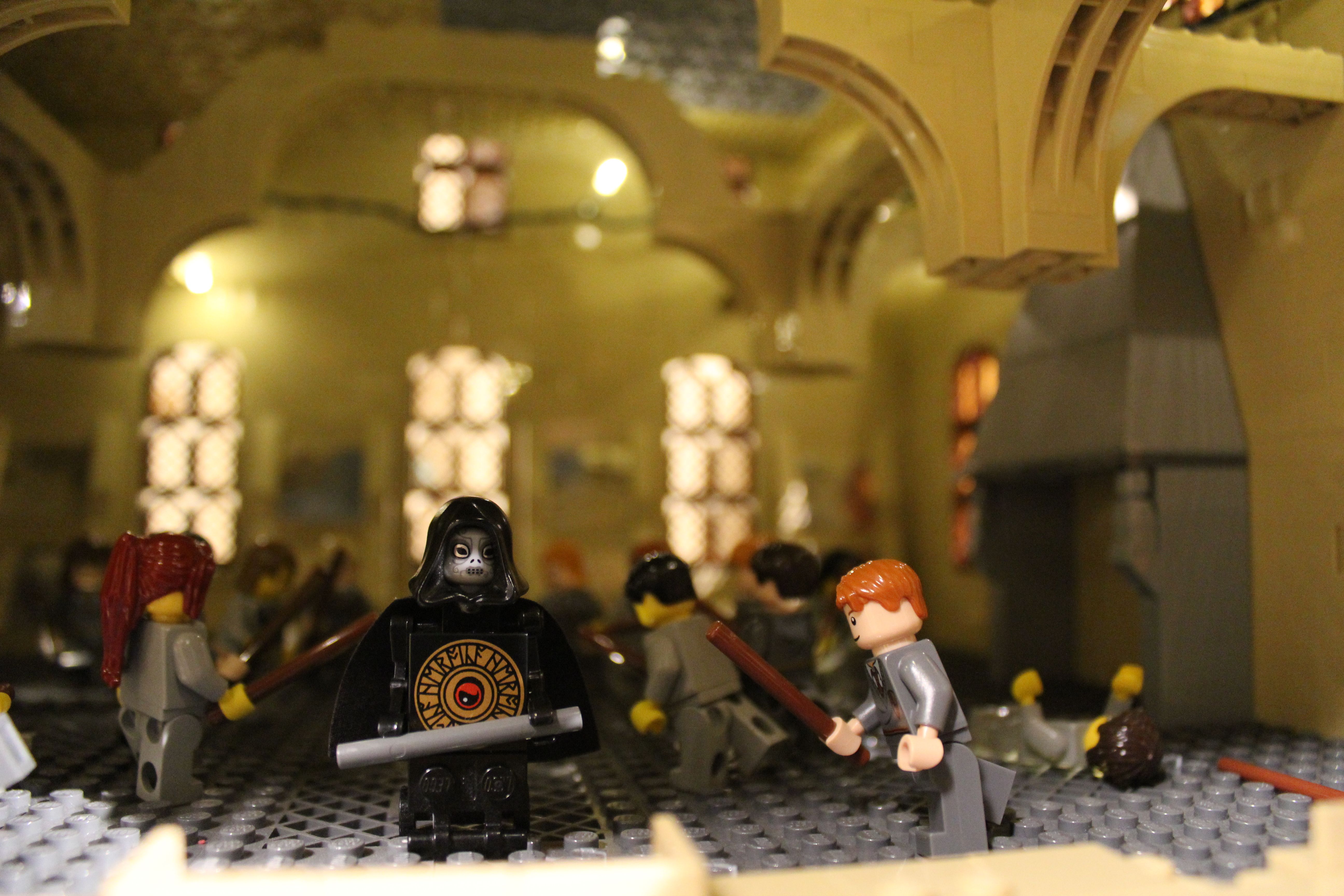 Alice Finch's Massive and Detailed Lego Harry Potter Hogwarts Sculpture ...