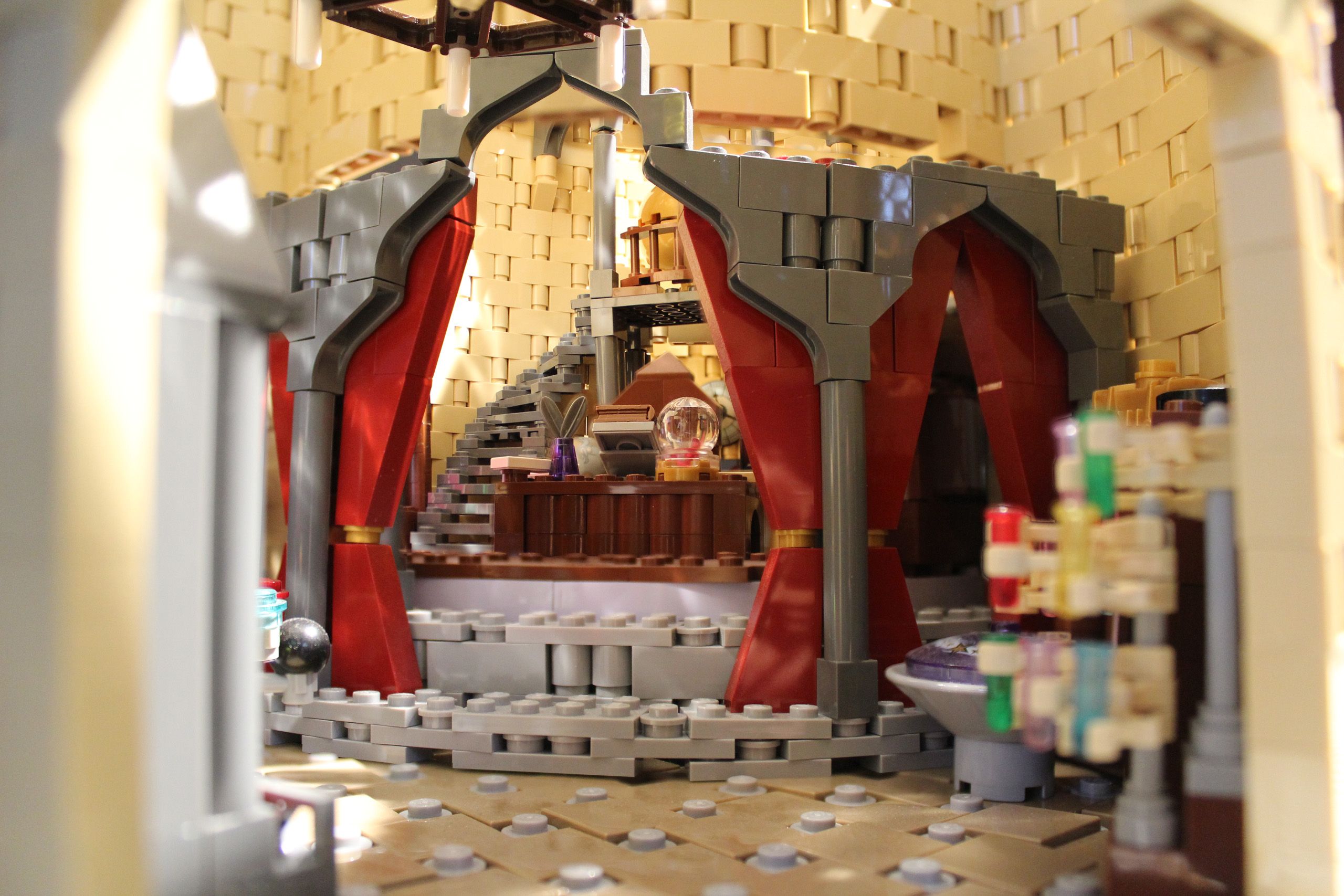 Alice Finch's Massive and Detailed Lego Harry Potter Hogwarts Sculpture ...