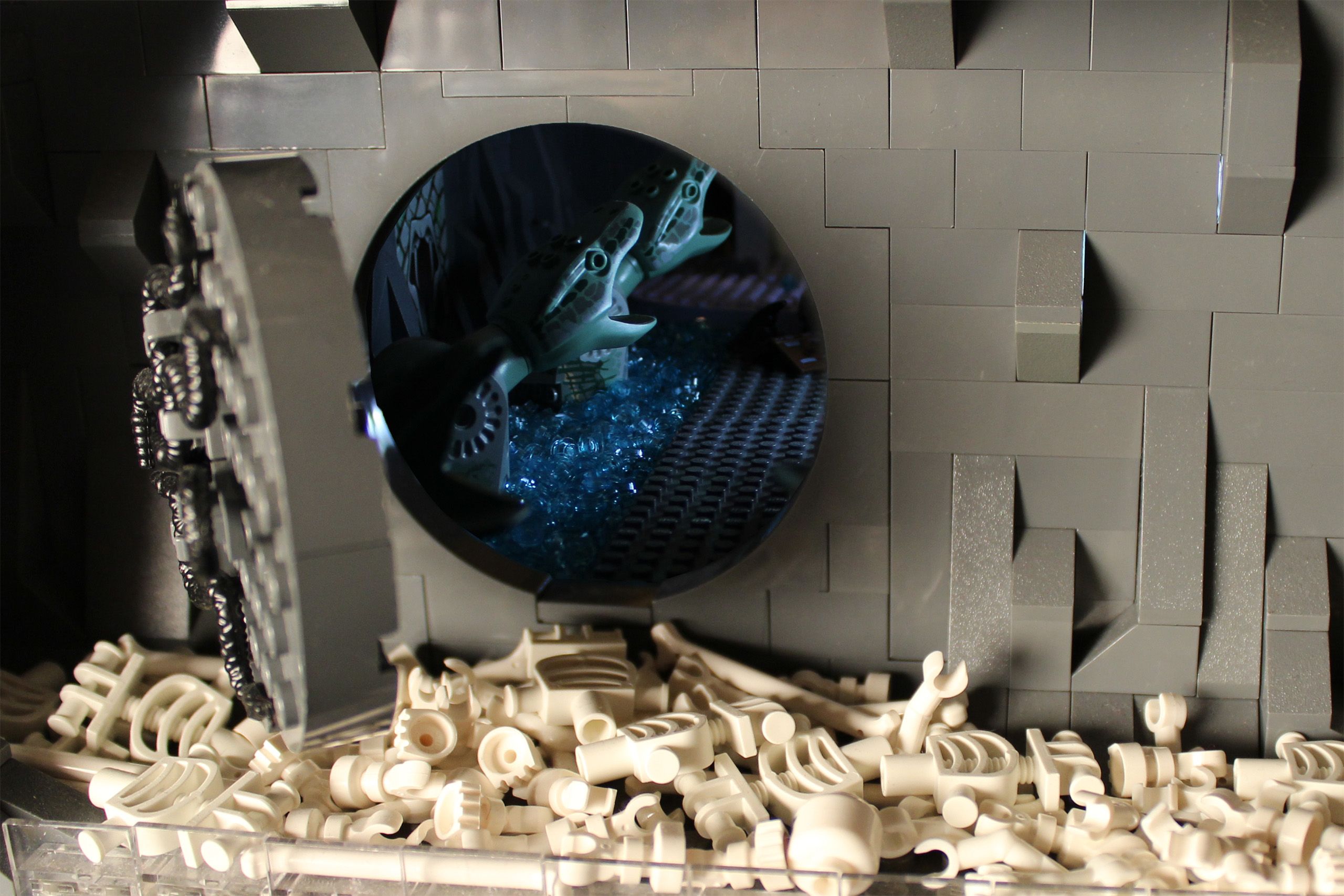 Alice Finch's Massive and Detailed Lego Harry Potter Hogwarts Sculpture ...