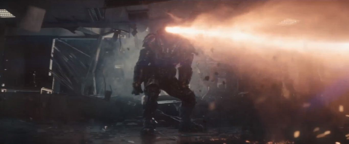 MAN OF STEEL Images Featuring Henry Cavill, Amy Adams