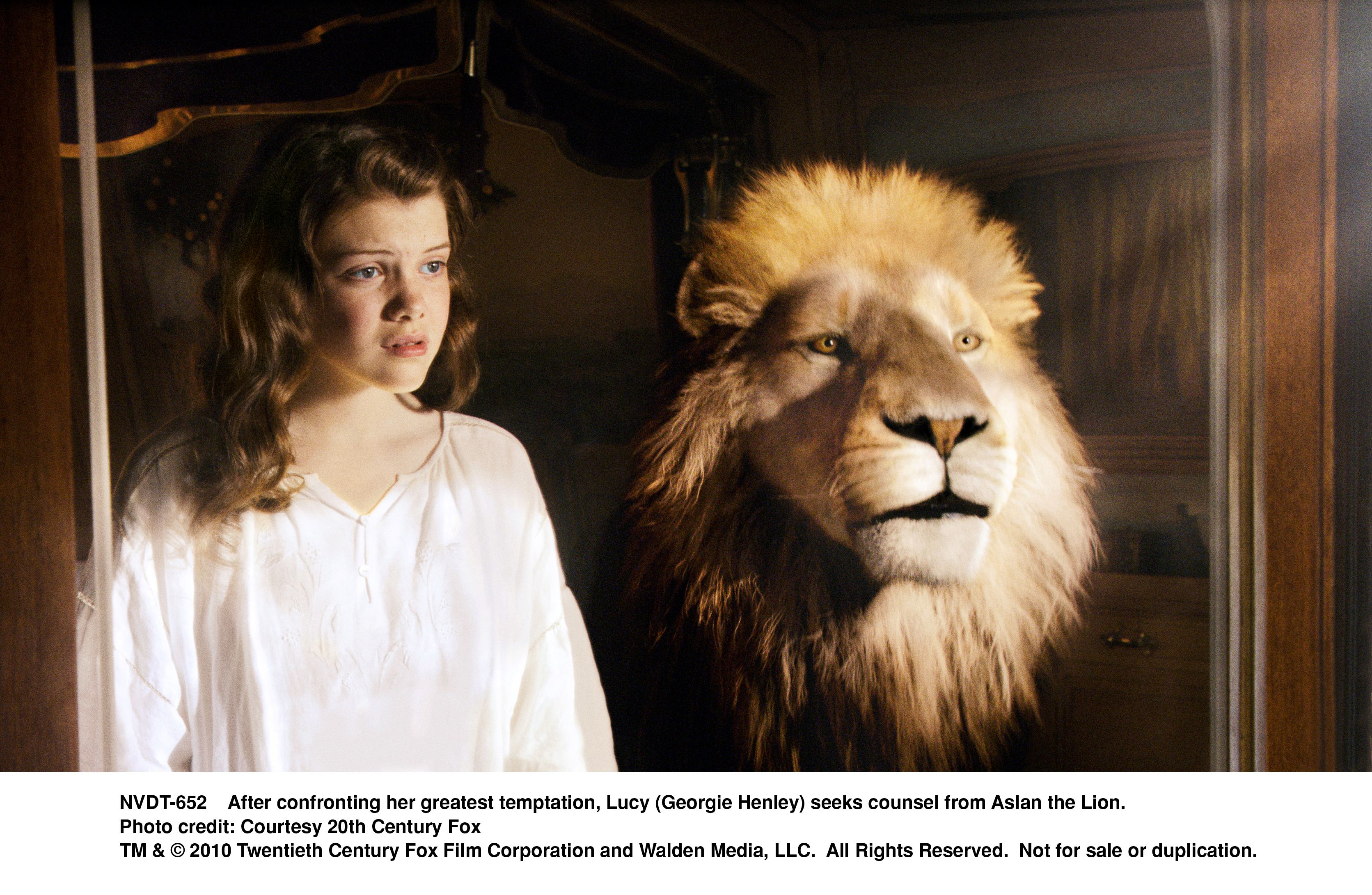 THE CHRONICLES OF NARNIA: THE VOYAGE OF THE DAWN TREADER Clips