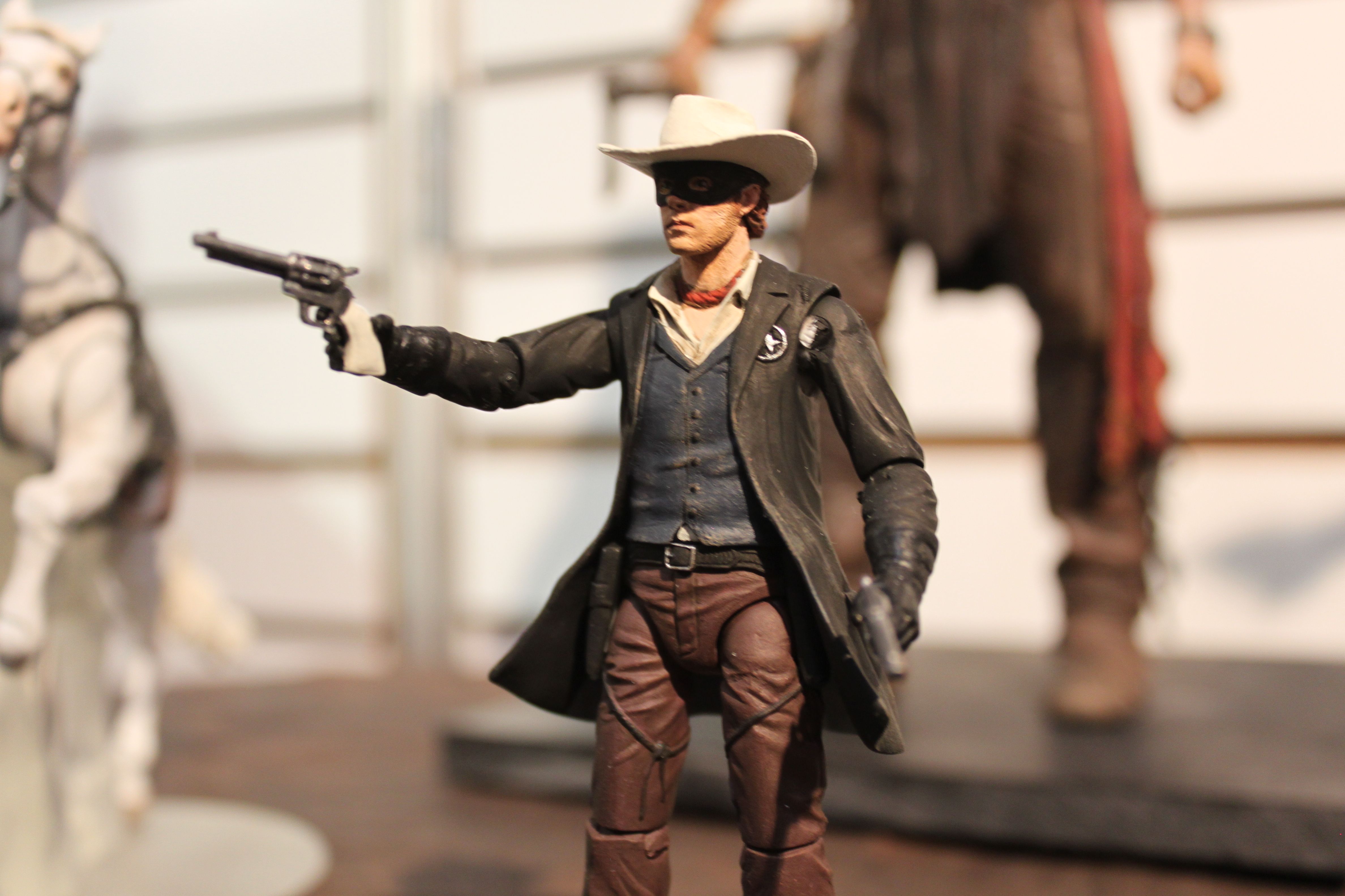 Mezco Toy Images BREAKING BAD and NECA's CARRIE, ALIENS, KICK-ASS 2 ...