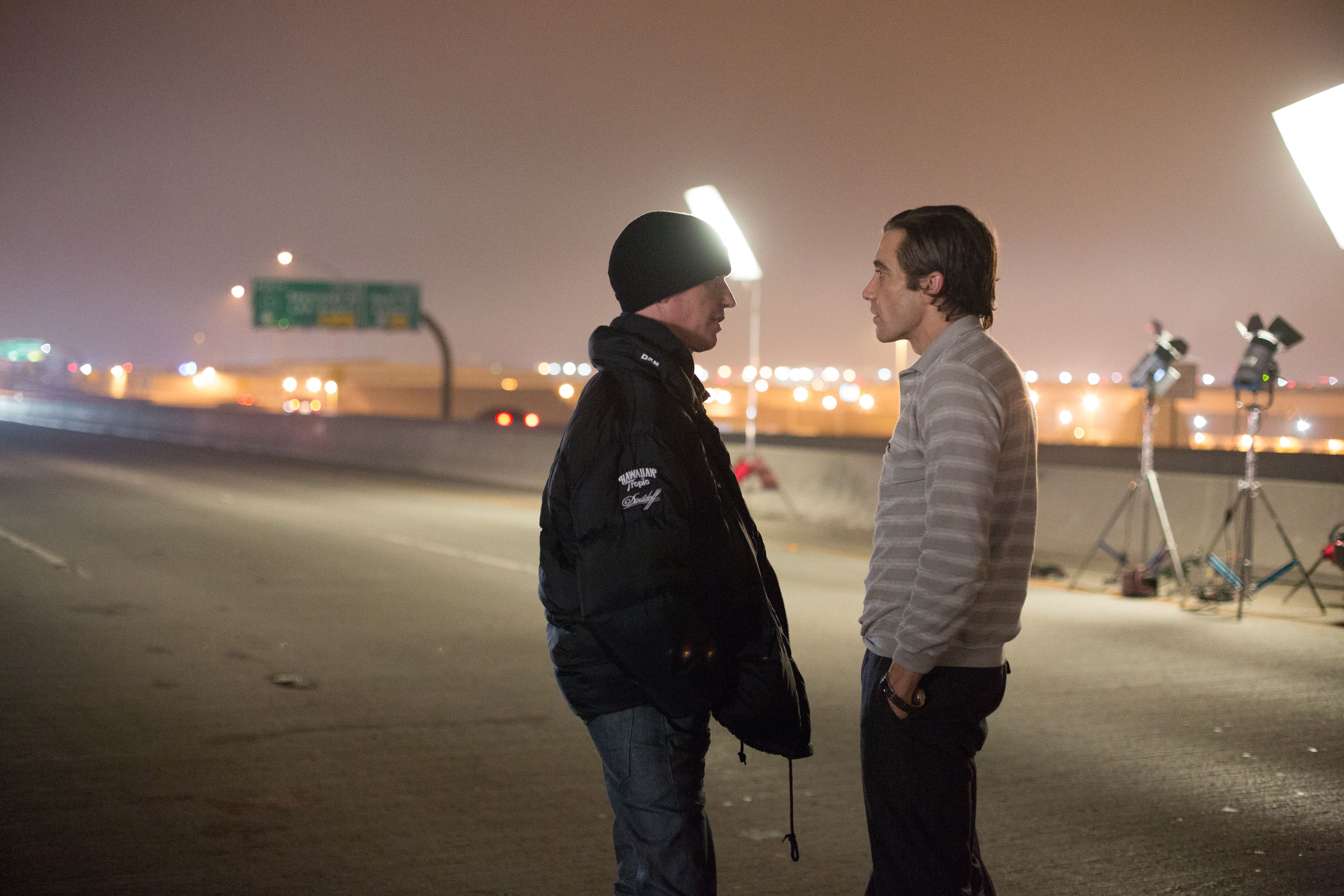 Jake Gyllenhaal Pitches to Rene Russo in Nightcrawler Clip; Plus New Images