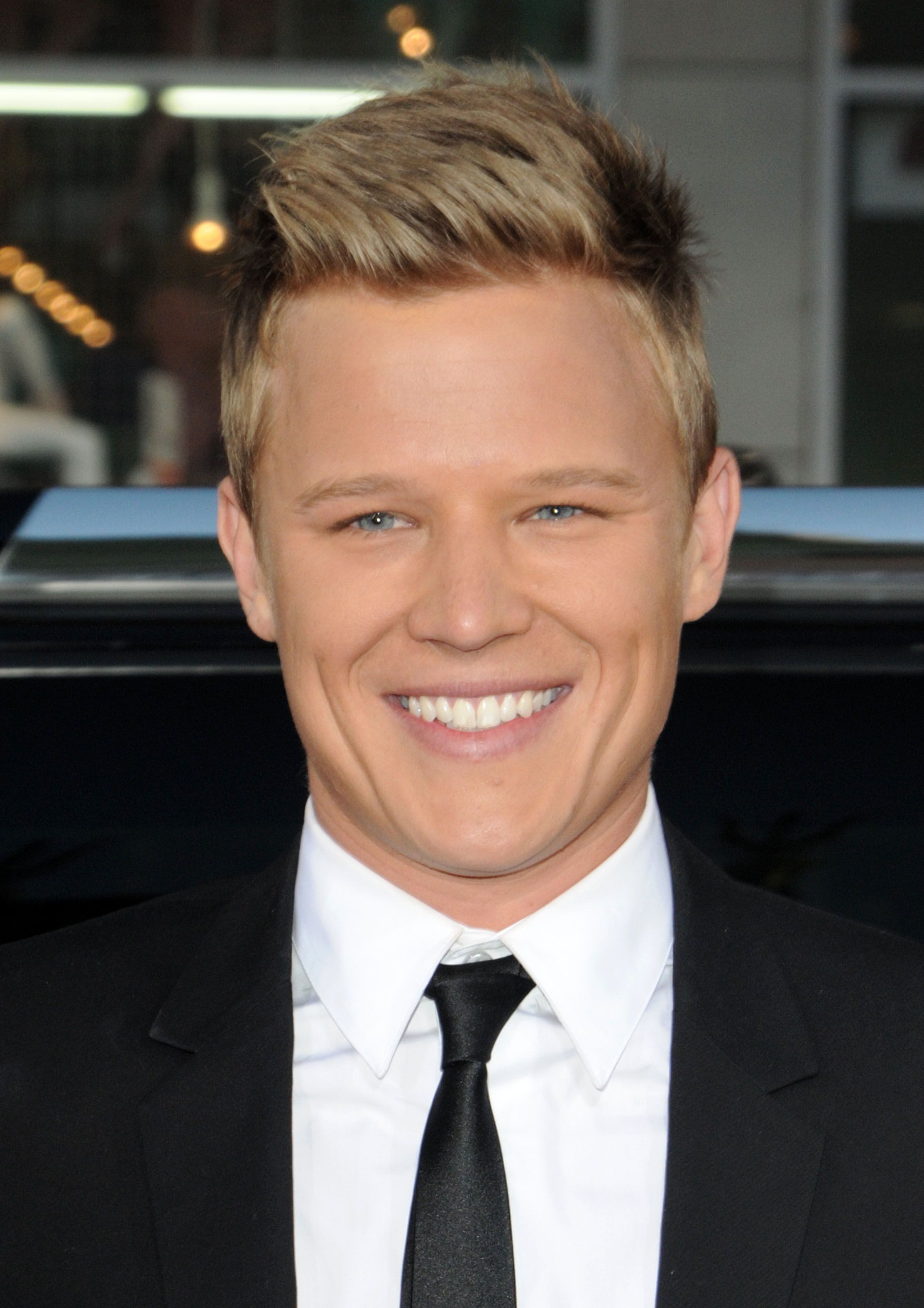 Sebastian Stan and Ian McShane Made This One-Season Drama a Must-Binge