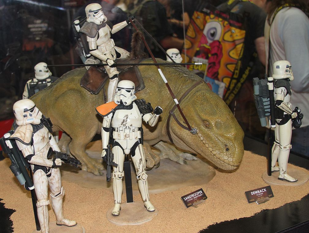 Comic-Con: Toy Images from the Convention Floor