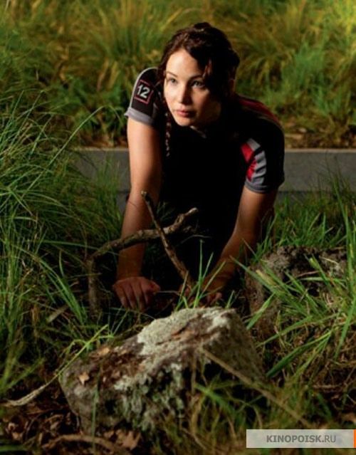 THE HUNGER GAMES Movie Images Featuring Jennifer Lawrence and Woody ...