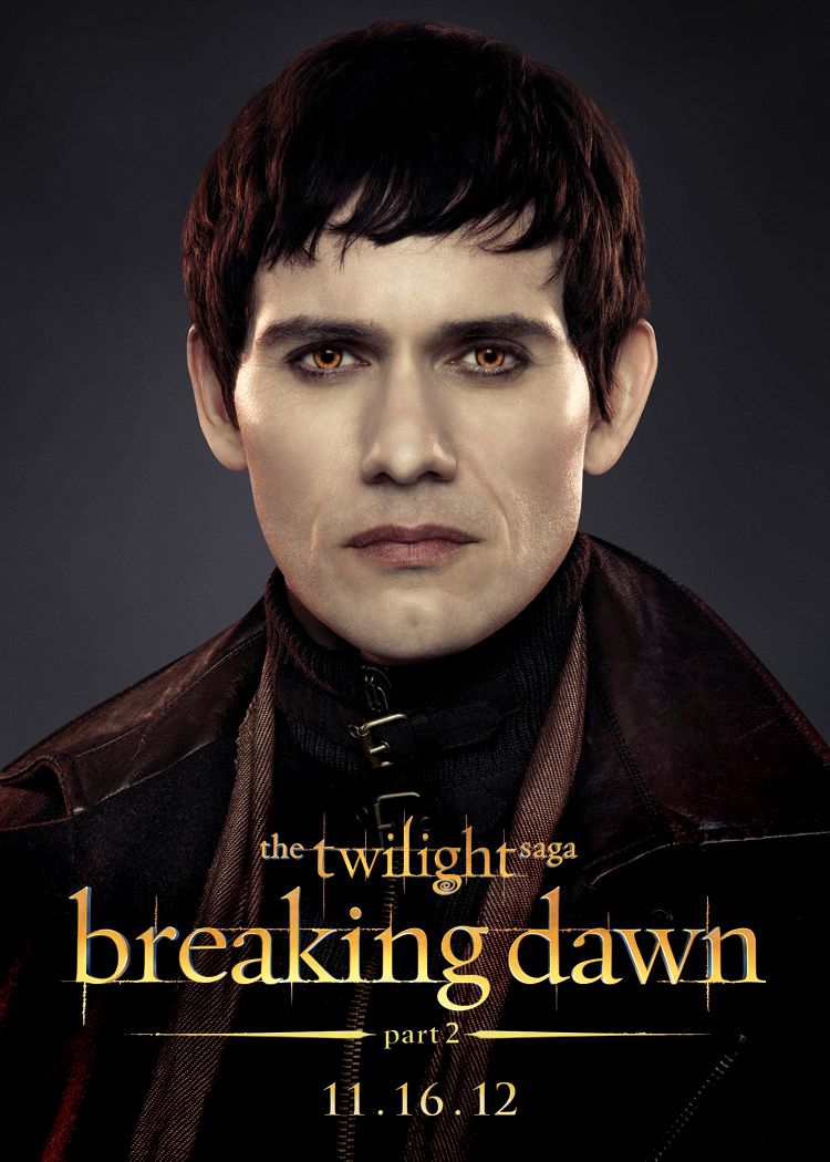 THE TWILIGHT SAGA: BREAKING DAWN - PART 2 Images Reveal Vampire Covens