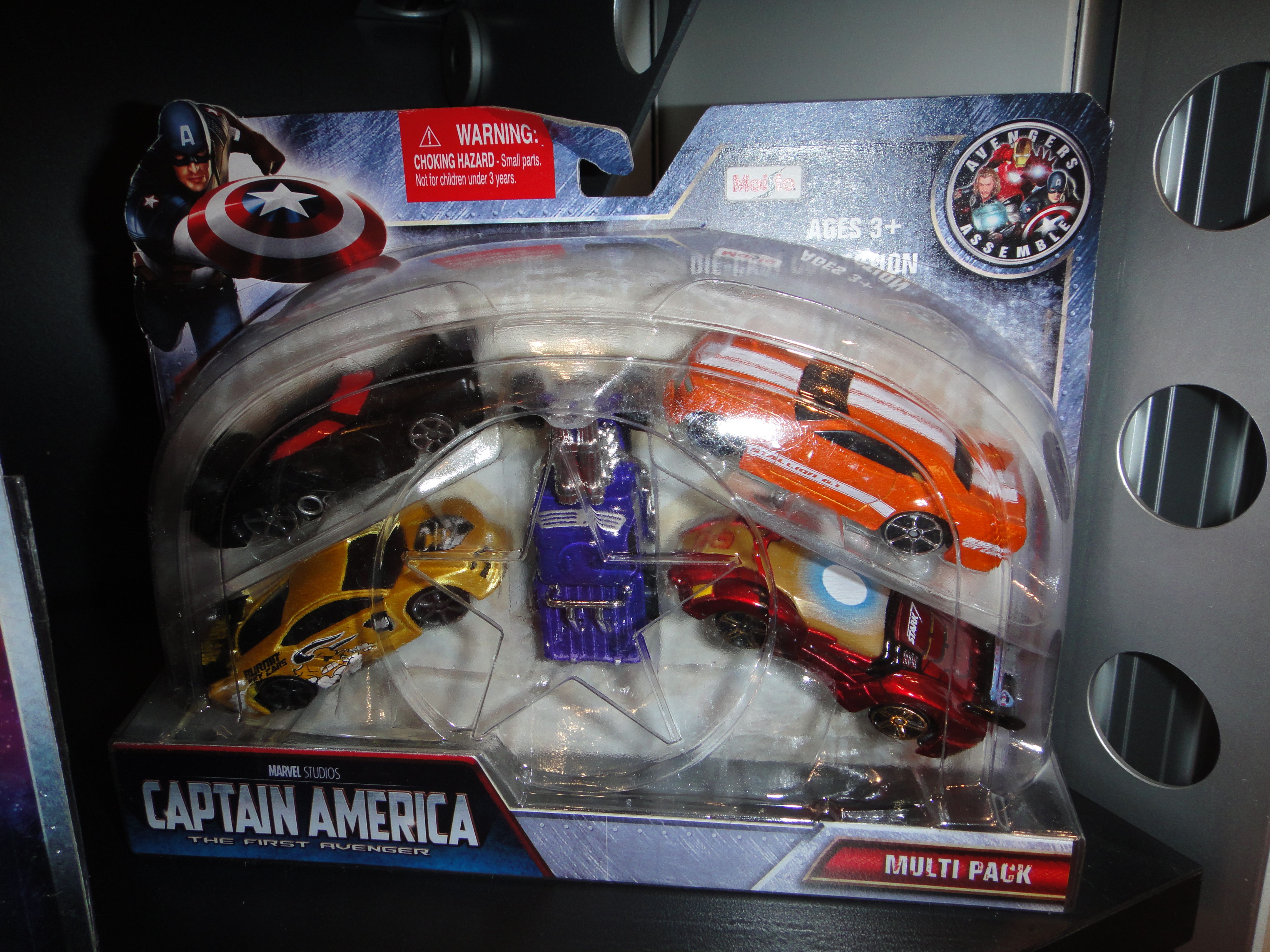 100 Pictures from Toy Fair 2011