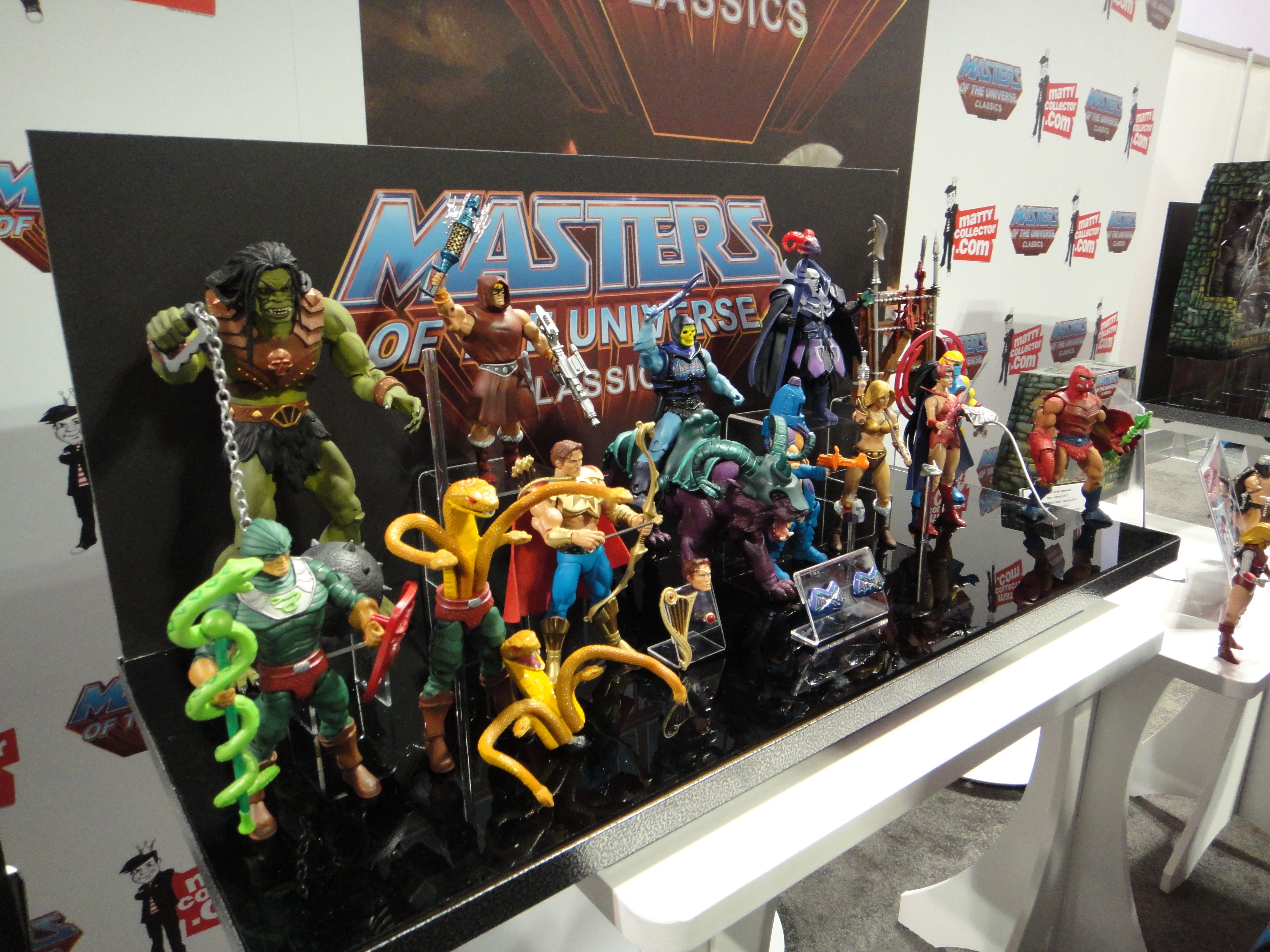 100 Pictures from Toy Fair 2011