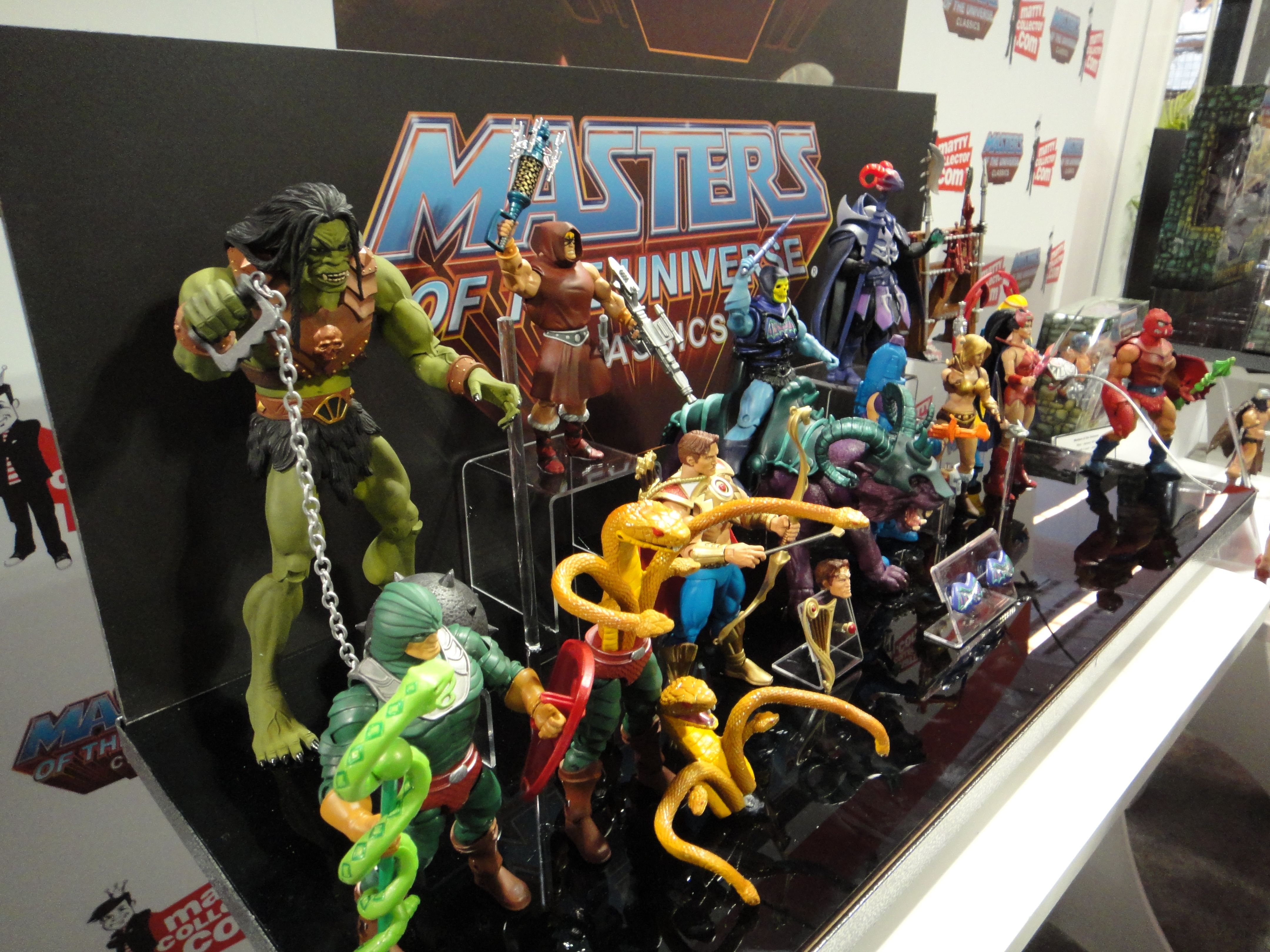 100 Pictures from Toy Fair 2011