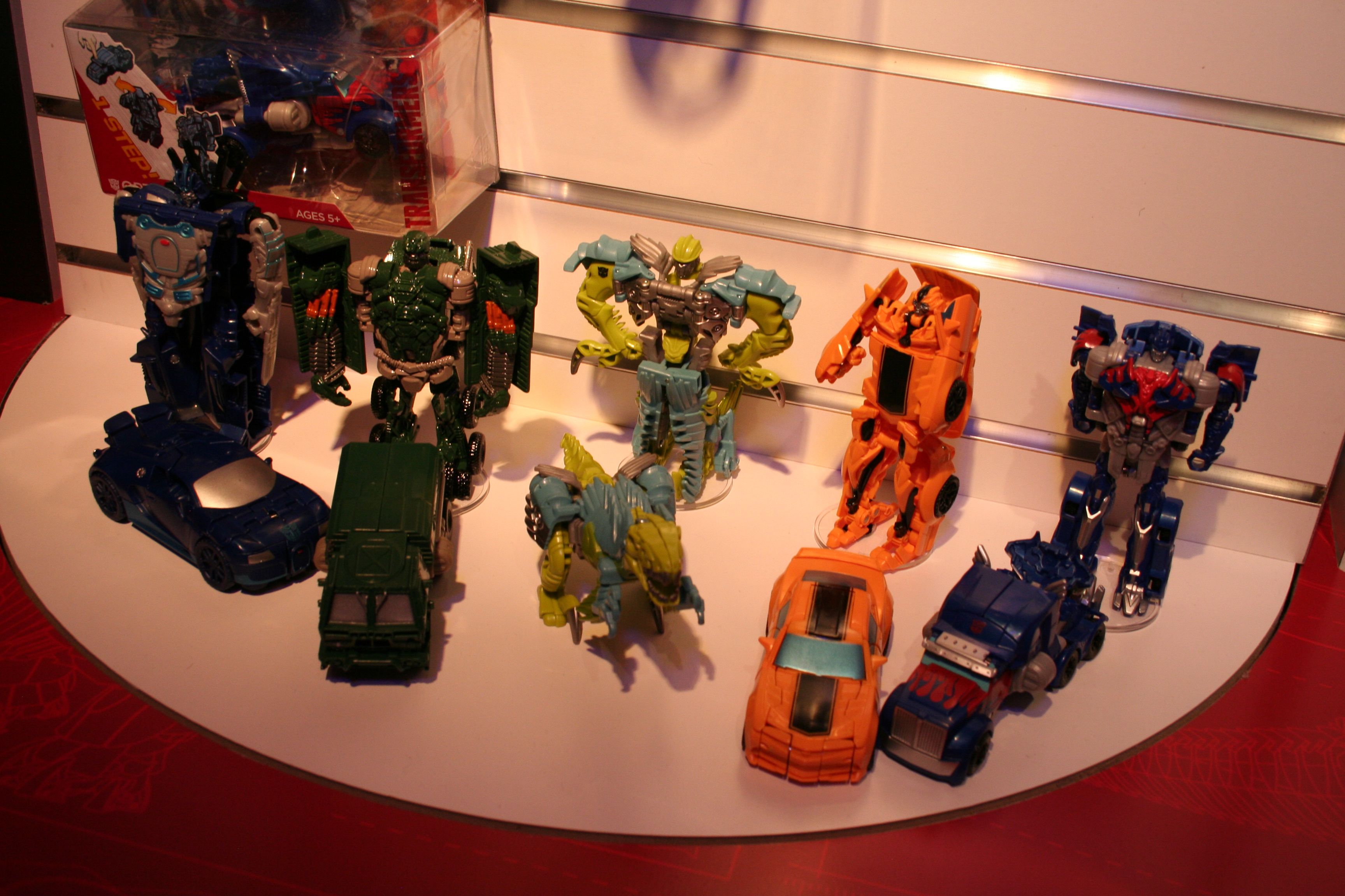 TRANSFORMERS 4 AGE OF EXTINCTION Toys and Action Figure Images ...