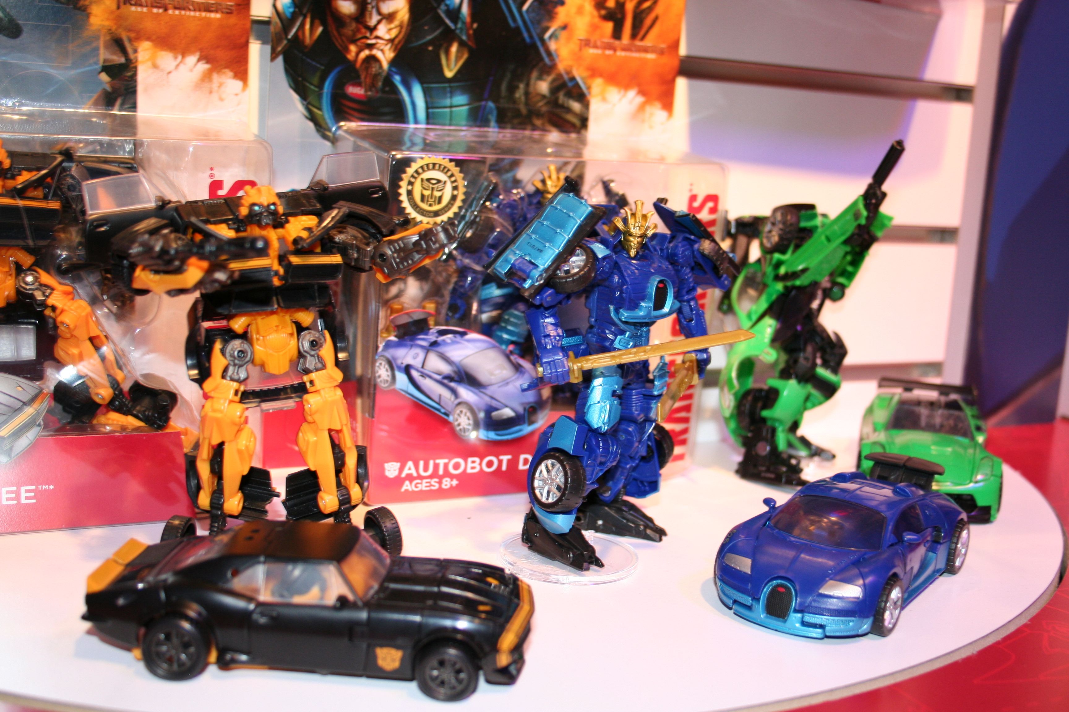 TRANSFORMERS 4 AGE OF EXTINCTION Toys and Action Figure Images ...