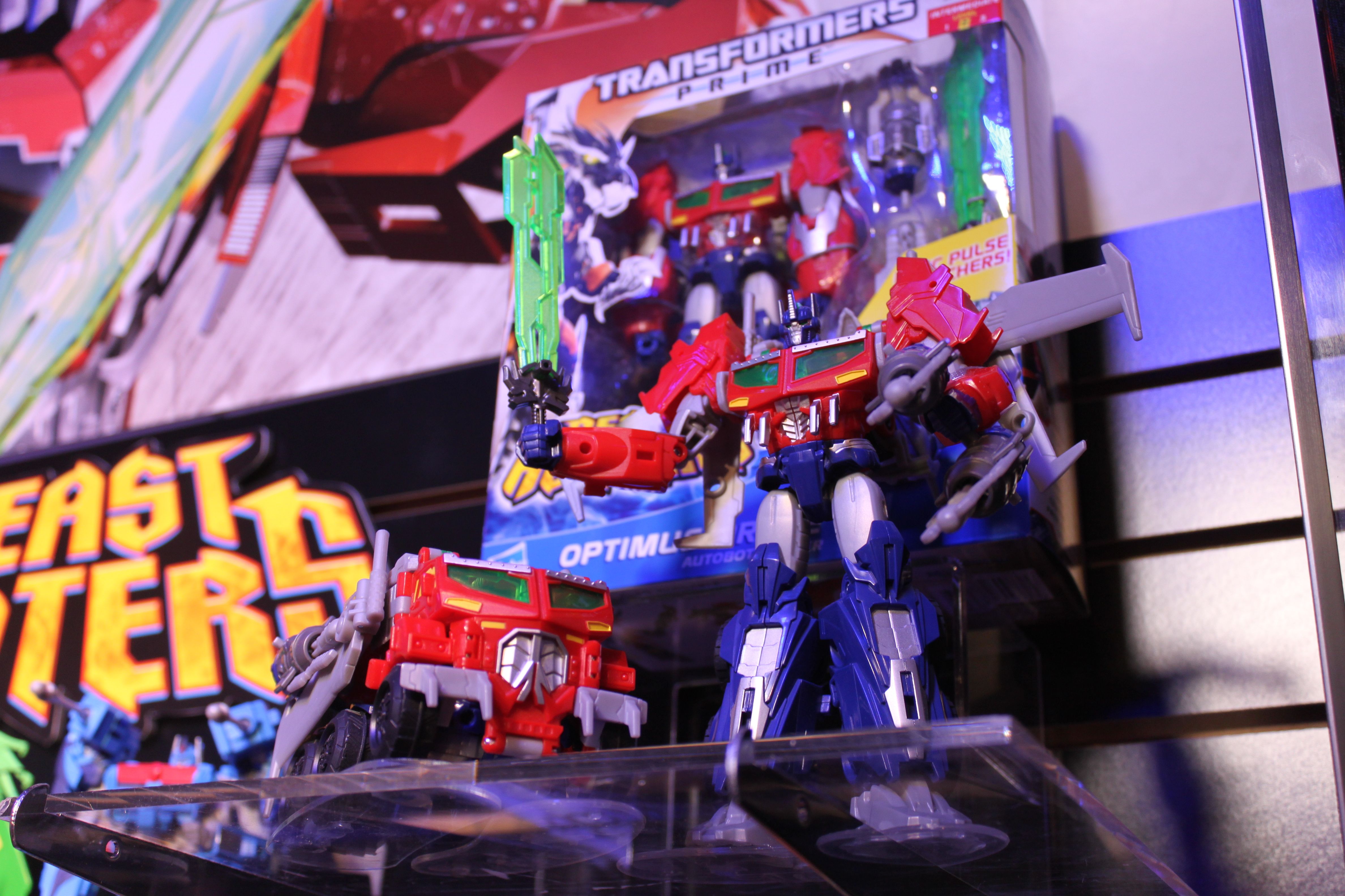 Toy Fair 2013: New TRANSFORMERS Toys Featuring the Biggest Transformers ...