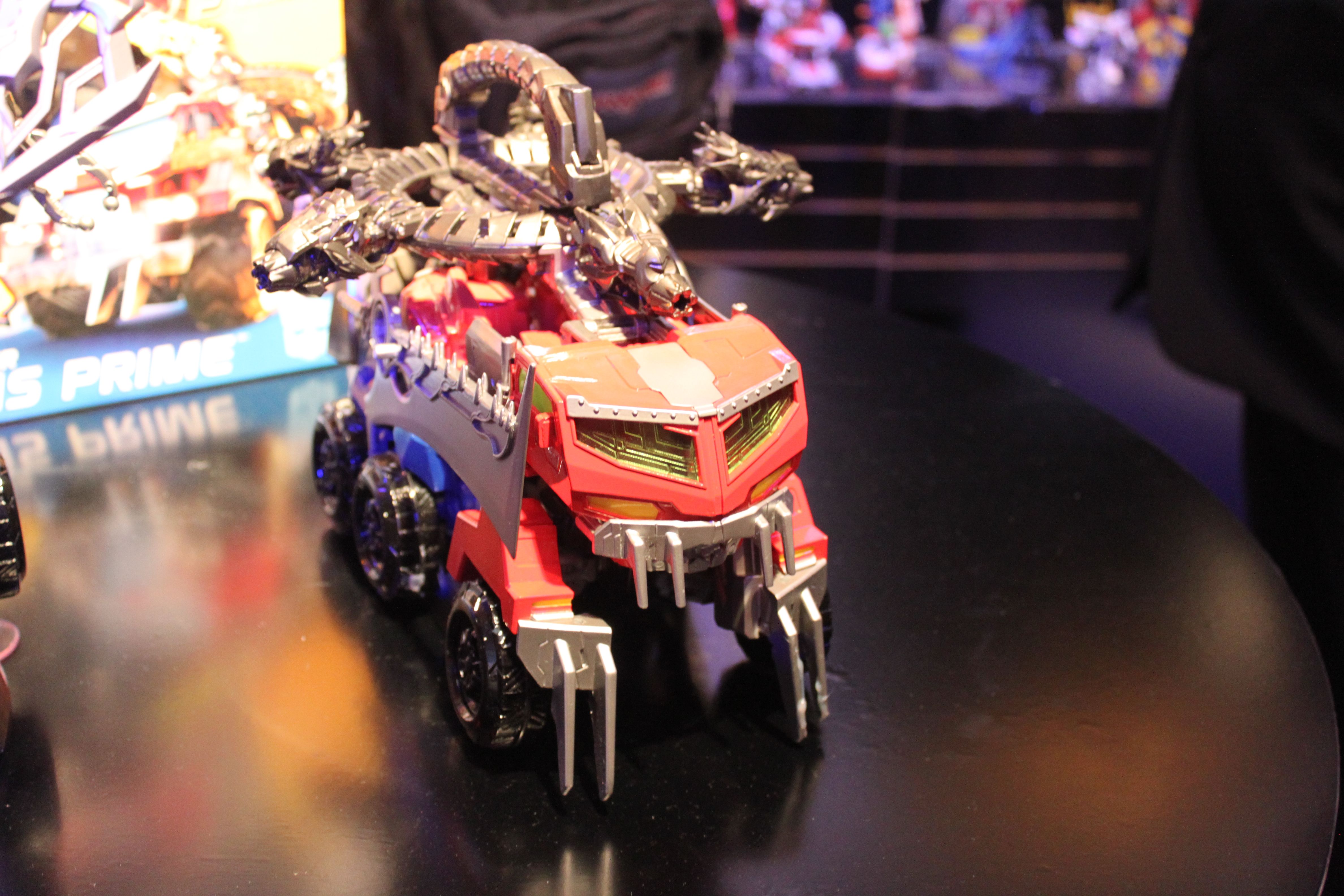 Toy Fair 2013: New TRANSFORMERS Toys Featuring the Biggest Transformers ...