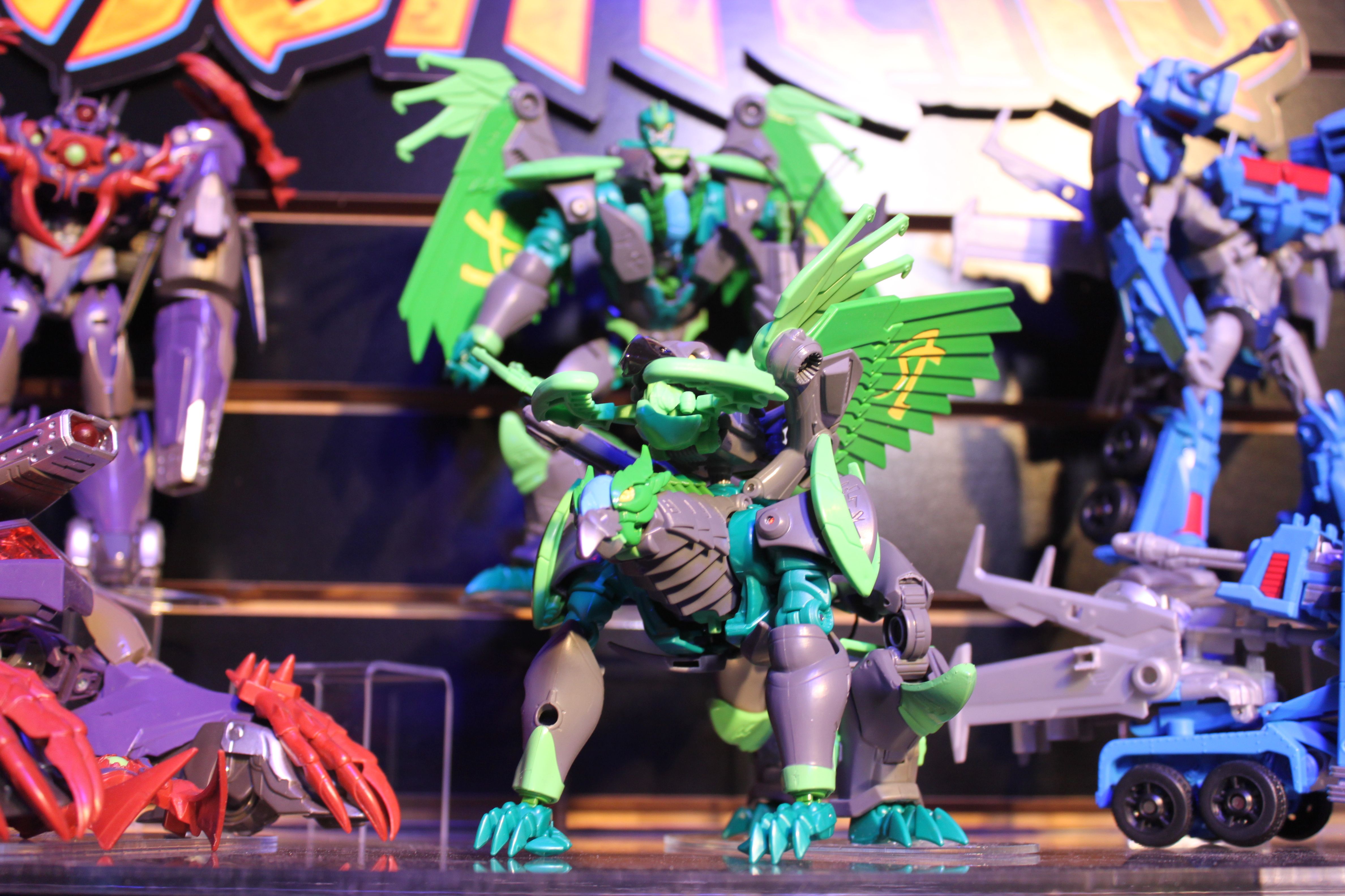 Toy Fair 2013: New TRANSFORMERS Toys Featuring the Biggest Transformers ...