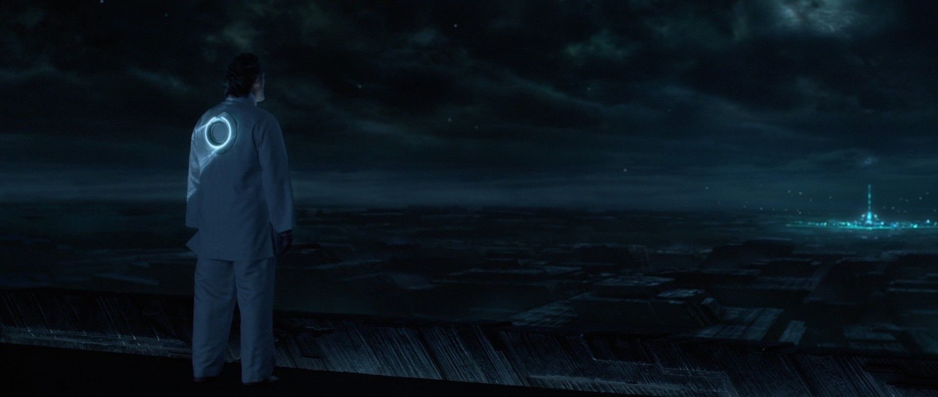 TRON: LEGACY Concept Art Released; Recap of Images and Posters