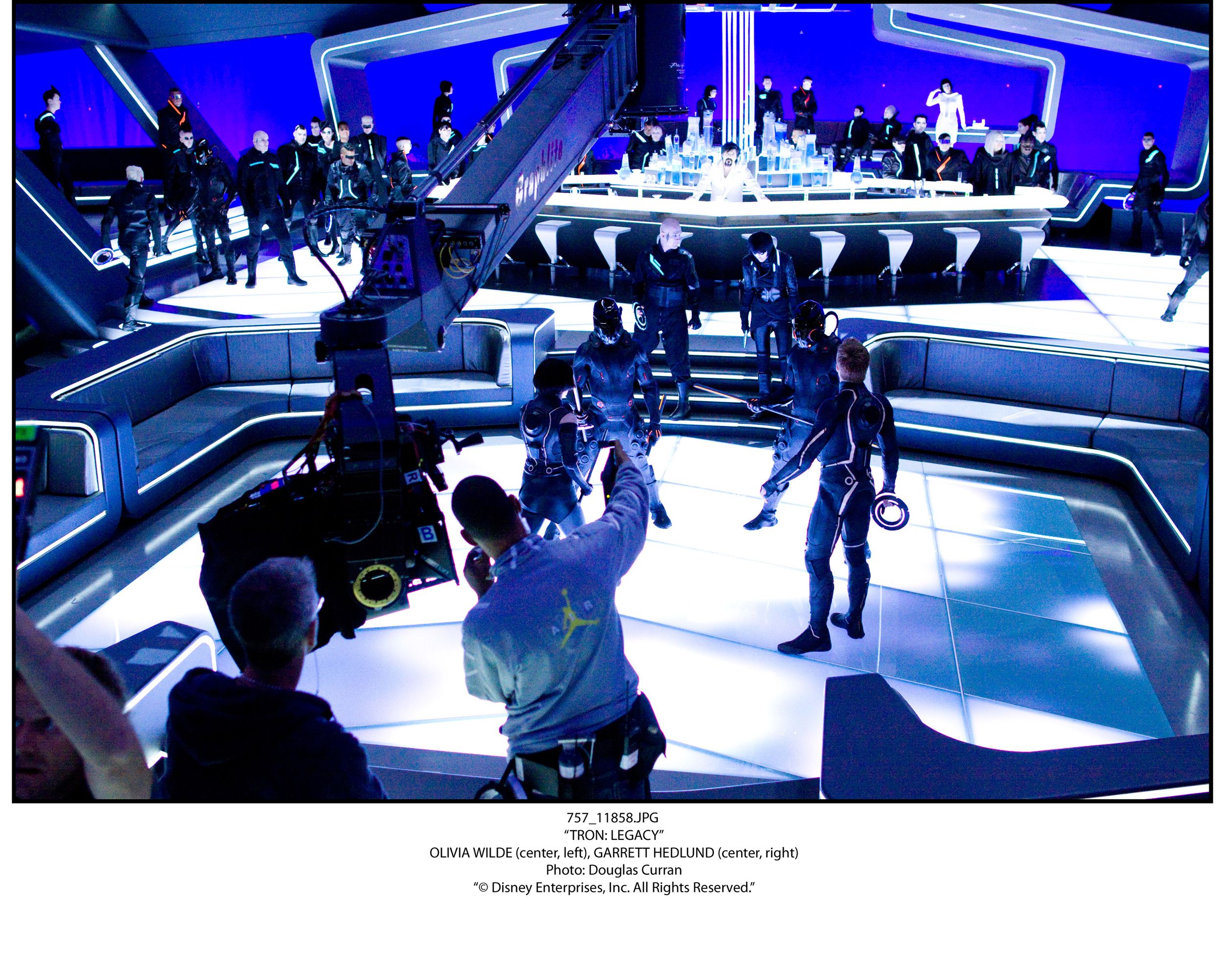 4 Awesome New High Resolution Images from TRON LEGACY - From The End of ...