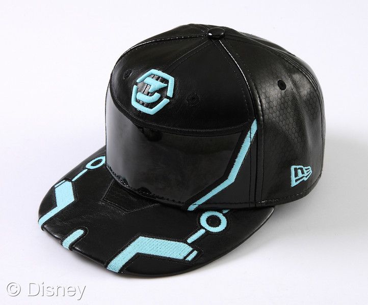 Loads of Images of Upcoming TRON: LEGACY Merchandise Clothes, Jewelry
