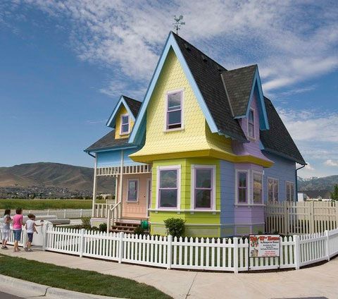 Bangerter Homes Builds Replica of Carl and Ellie's House from UP