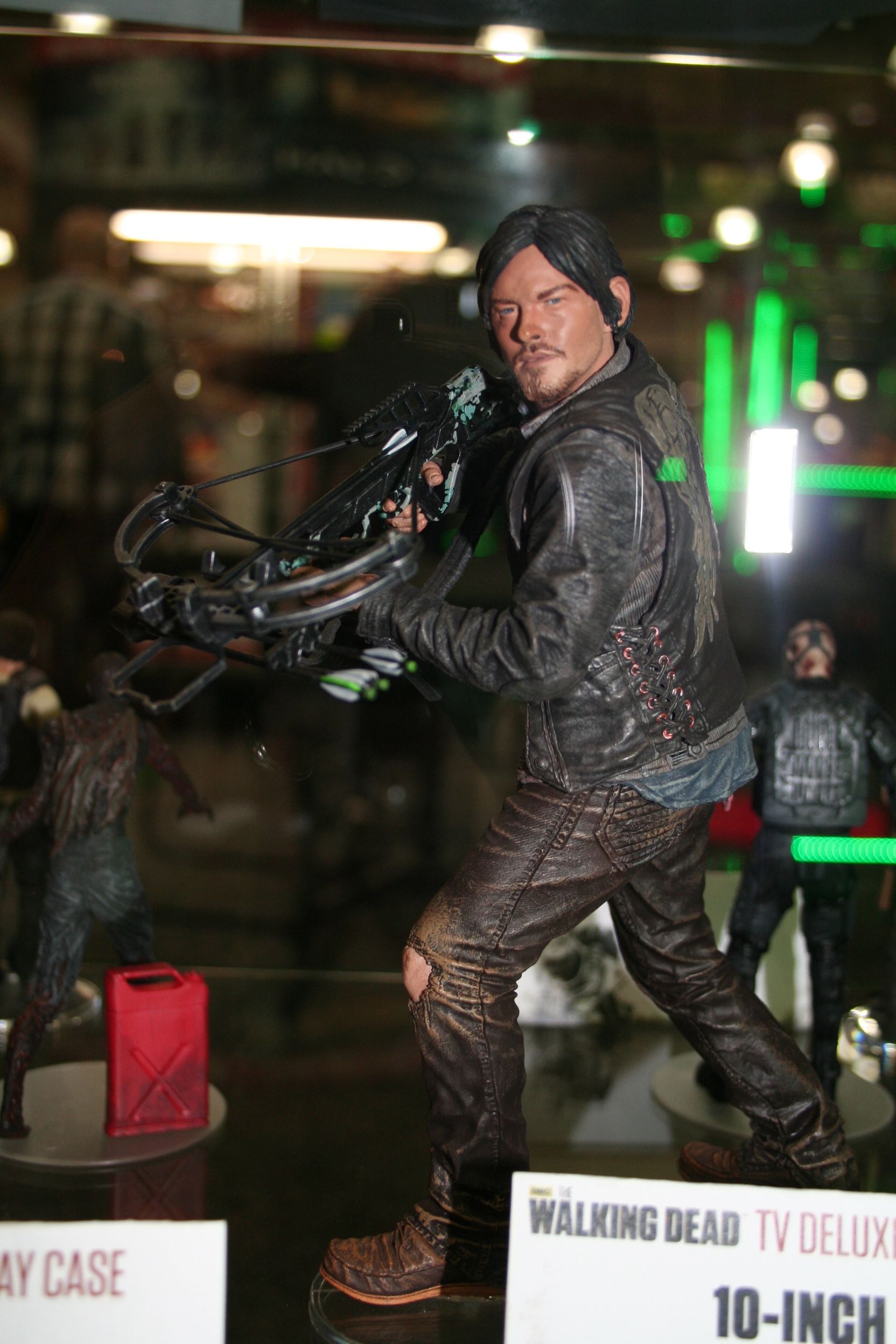 New Toy Images from THE WALKING DEAD, Marvel, GODZILLA, ALIEN, BATMAN ...