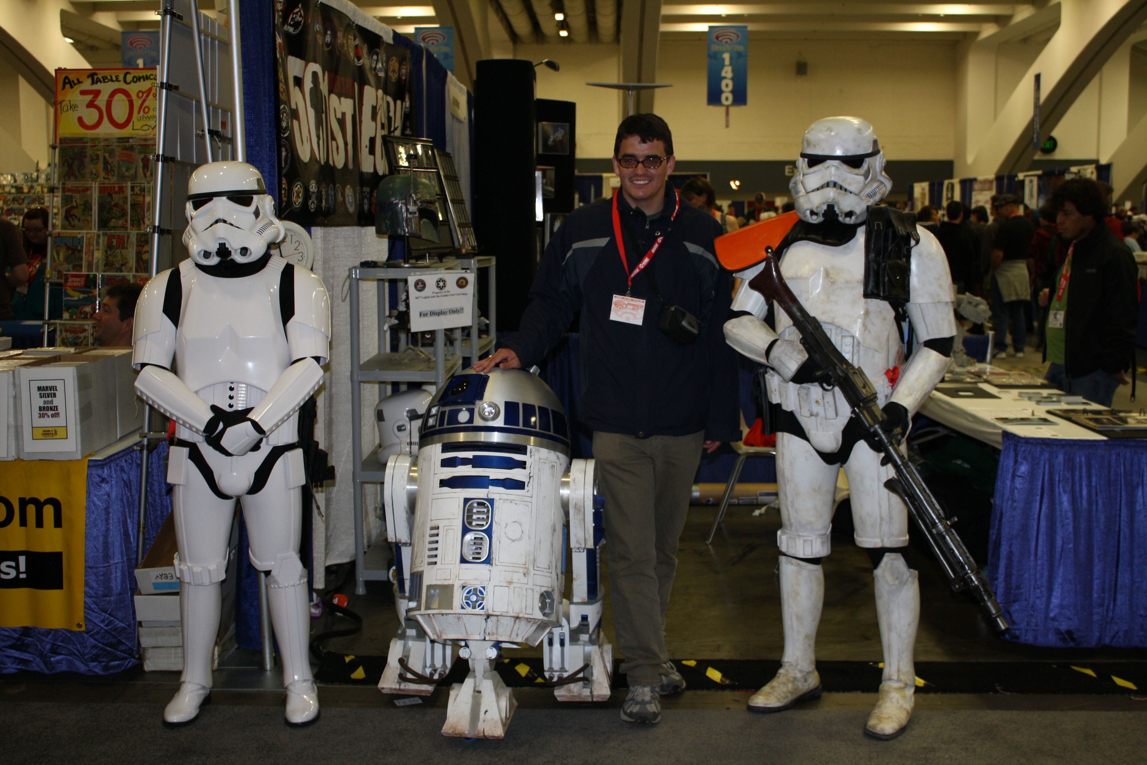 WonderCon 2010 Pictures - Costumes, the Convention Floor, and How Does ...